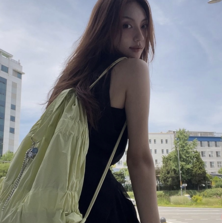 $ (@your_legacy) 님의 게시물 | KREAM