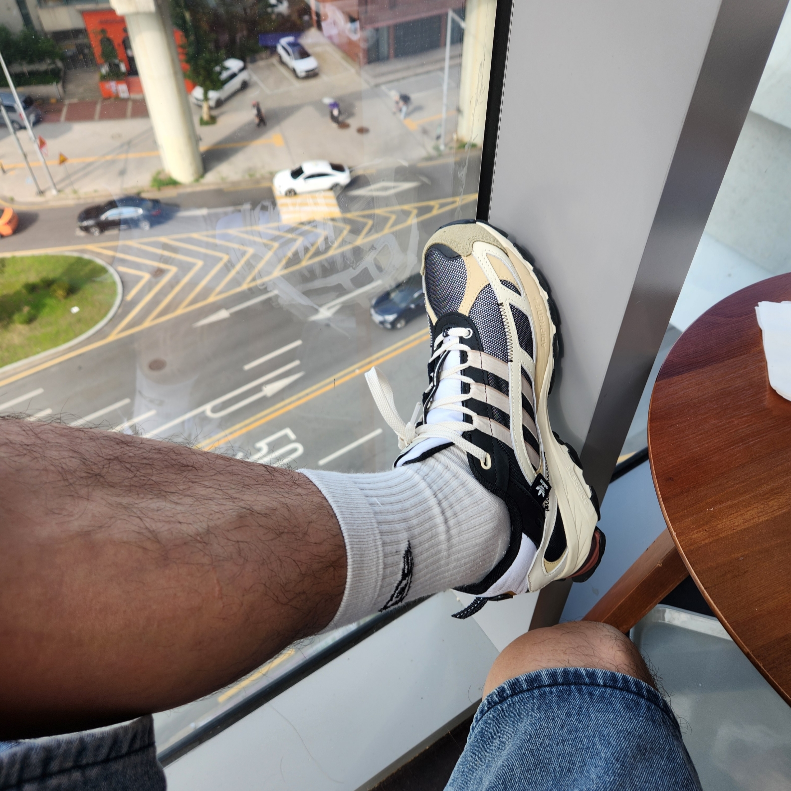 실물이 더 예뻐요 | KREAM