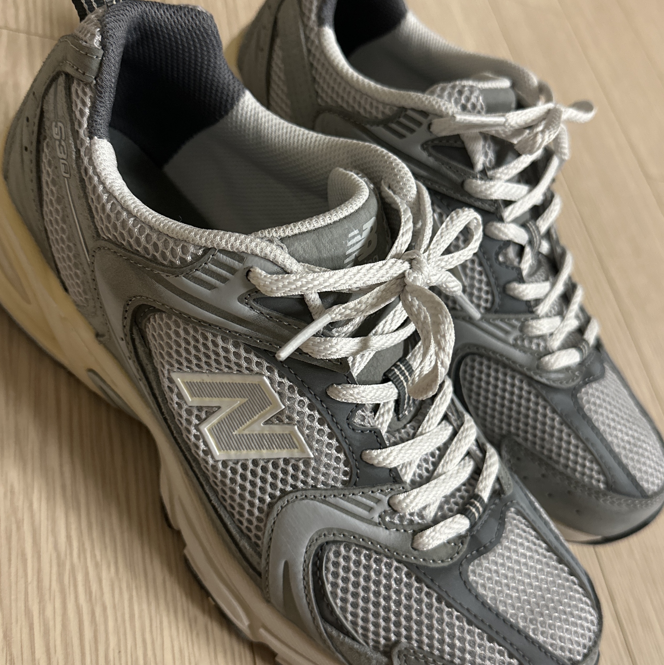 530(265)vs2002(270) | KREAM