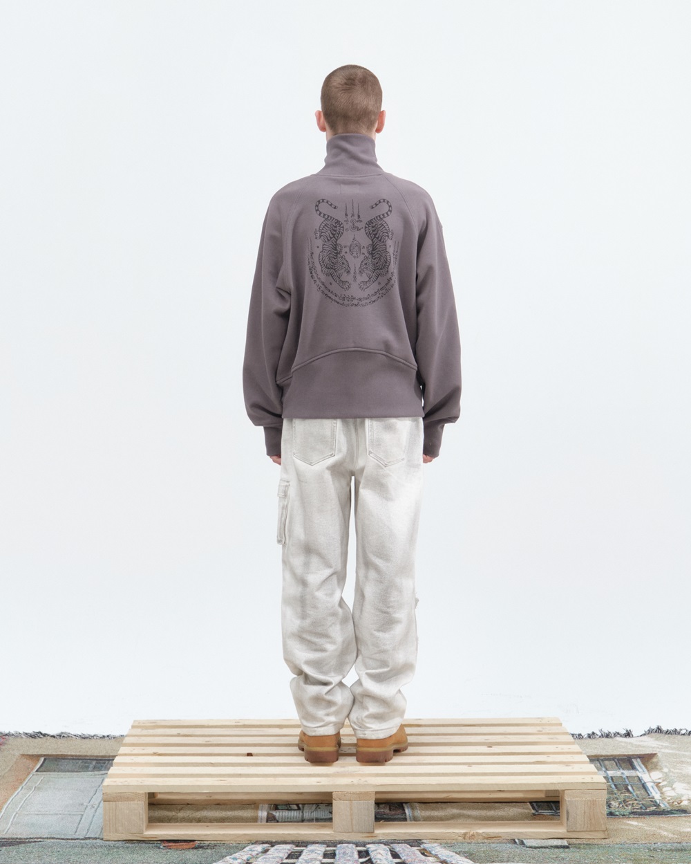 에크라손 싹얀집업 그레이 | ECRZN | KREAM