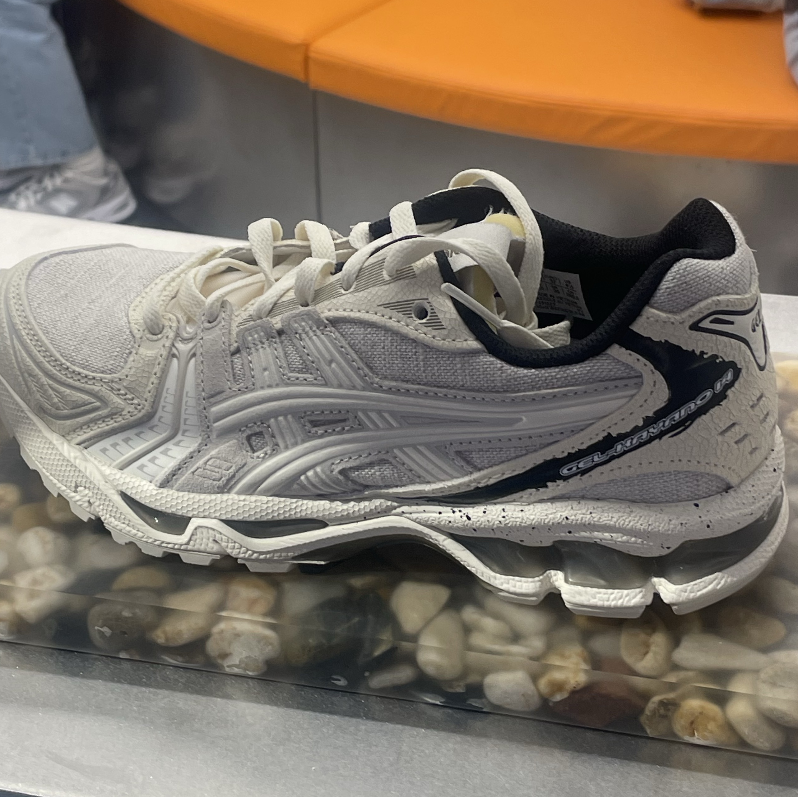 (@udd5pc) 님의 게시물 | KREAM