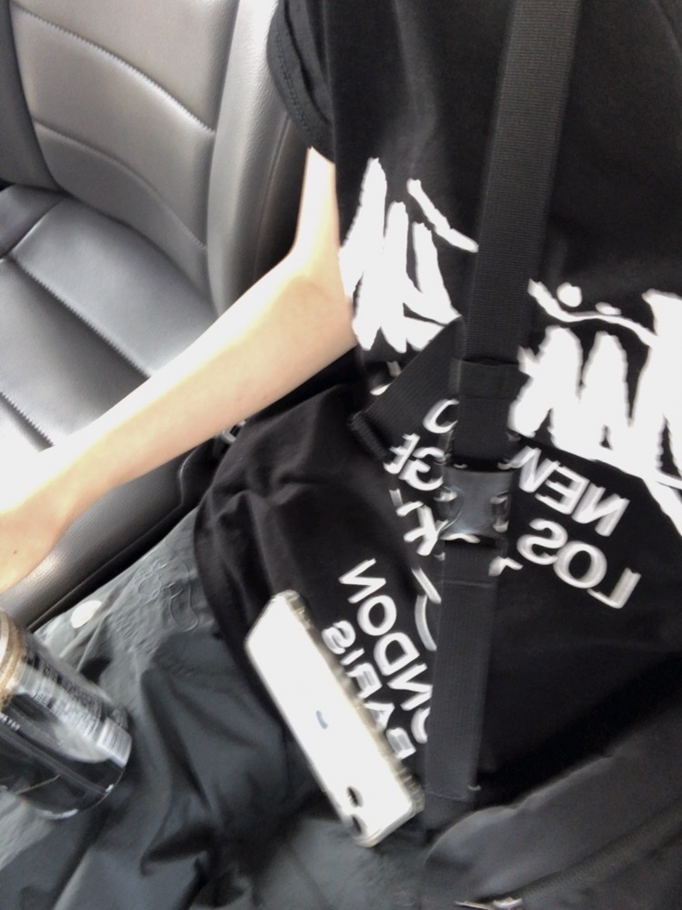 냉똥이 (@ttomee) 님의 게시물 | KREAM