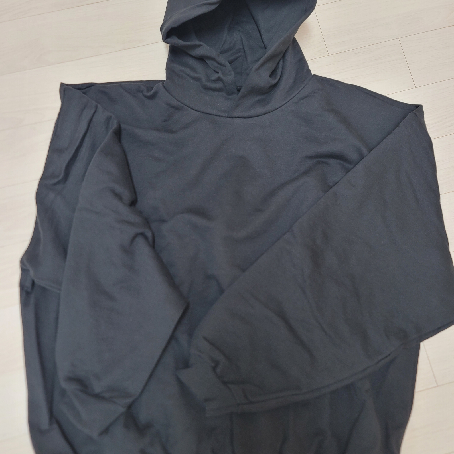 지삽 (@4lz9x5) 님의 게시물 | KREAM