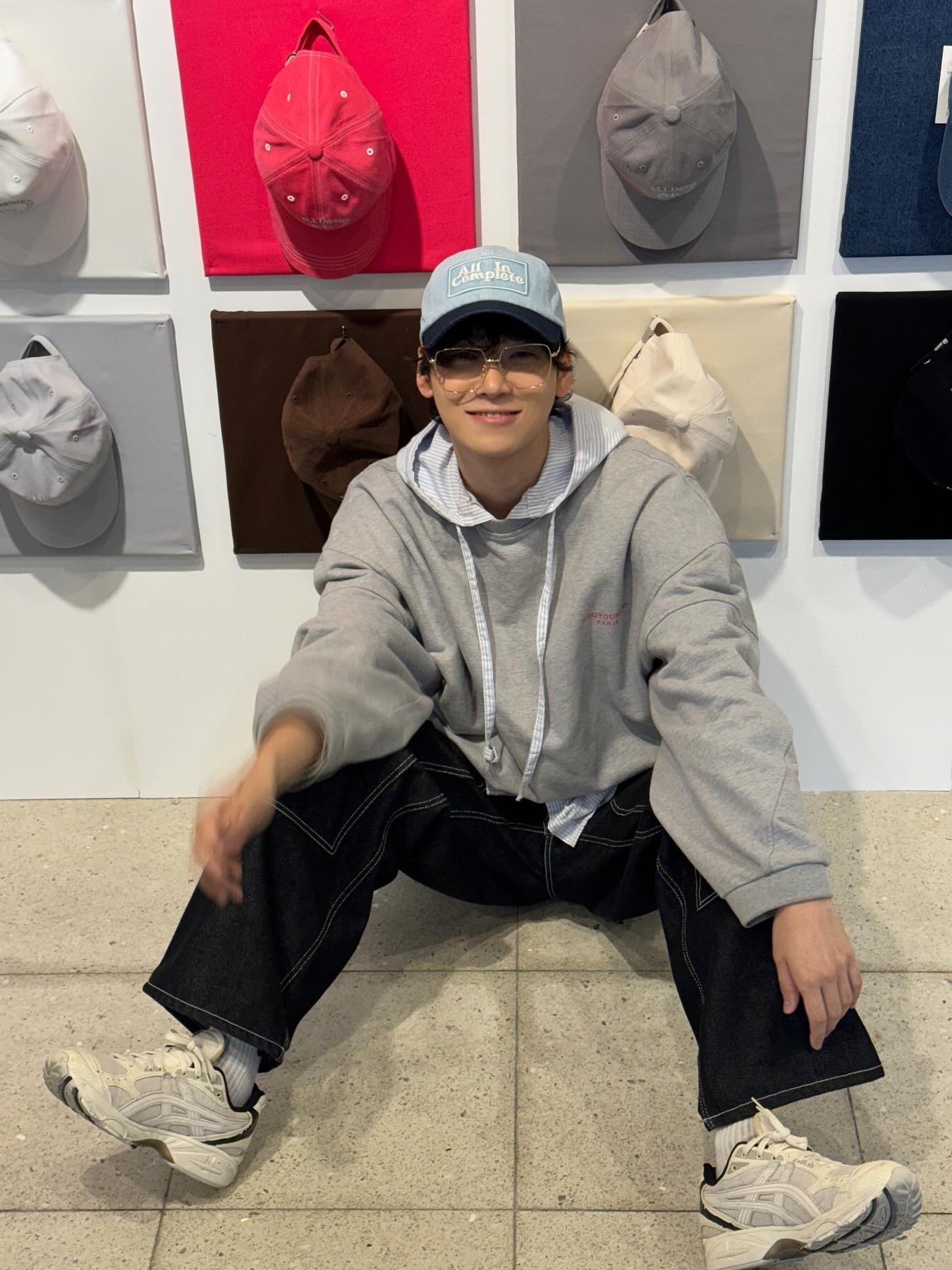 $ (@your_legacy) 님의 게시물 | KREAM