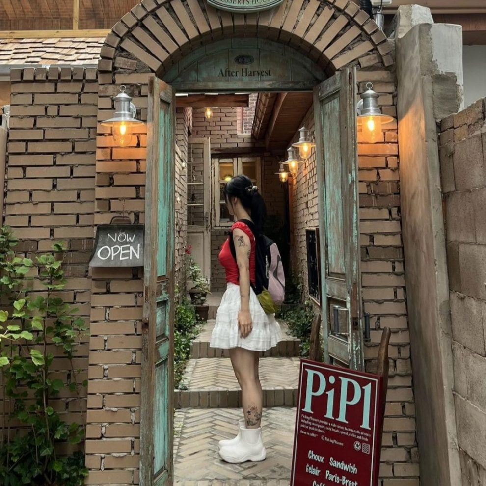 (@mugwort_) 님의 게시물 | KREAM