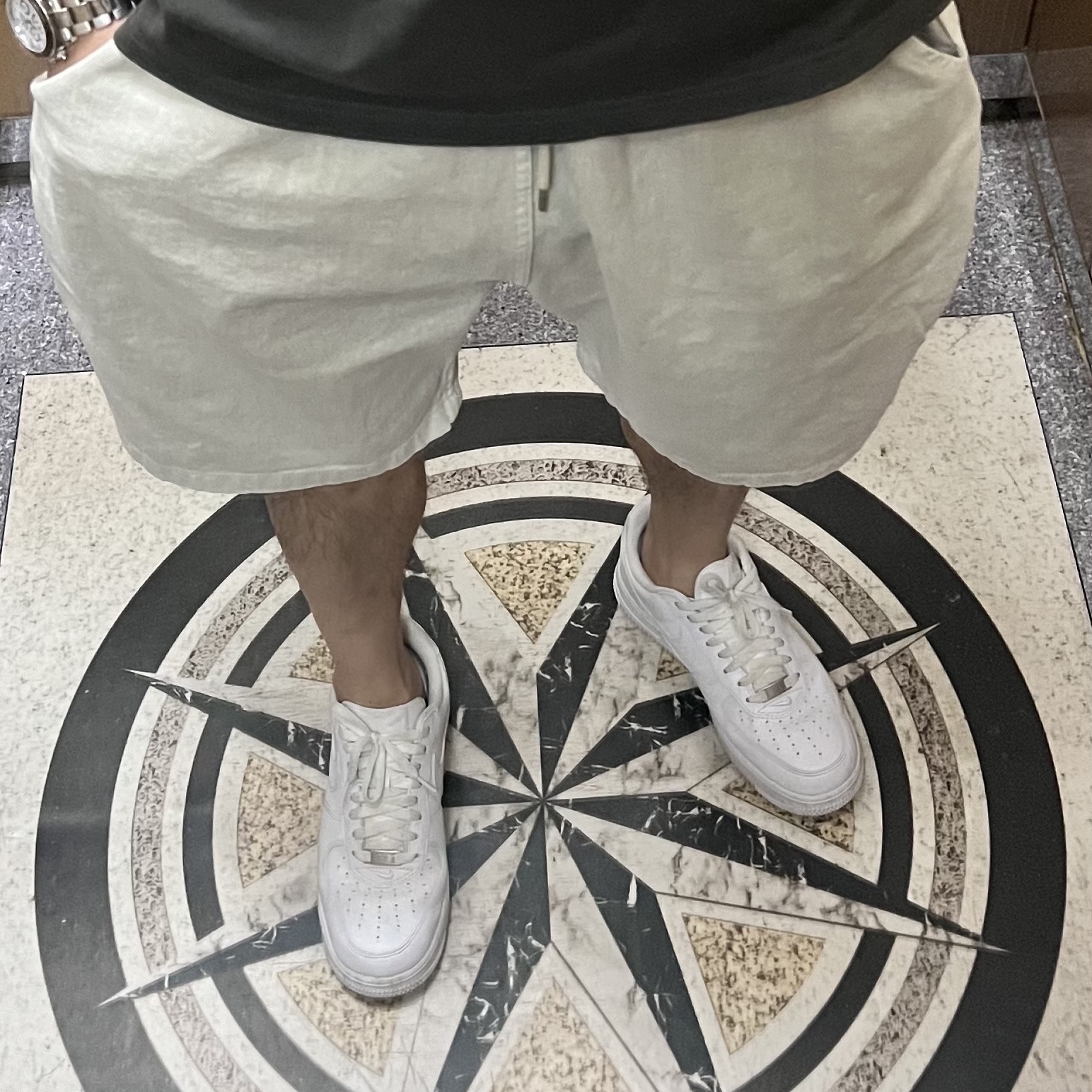 omk1777 (@thnq9i) 님의 게시물 | KREAM