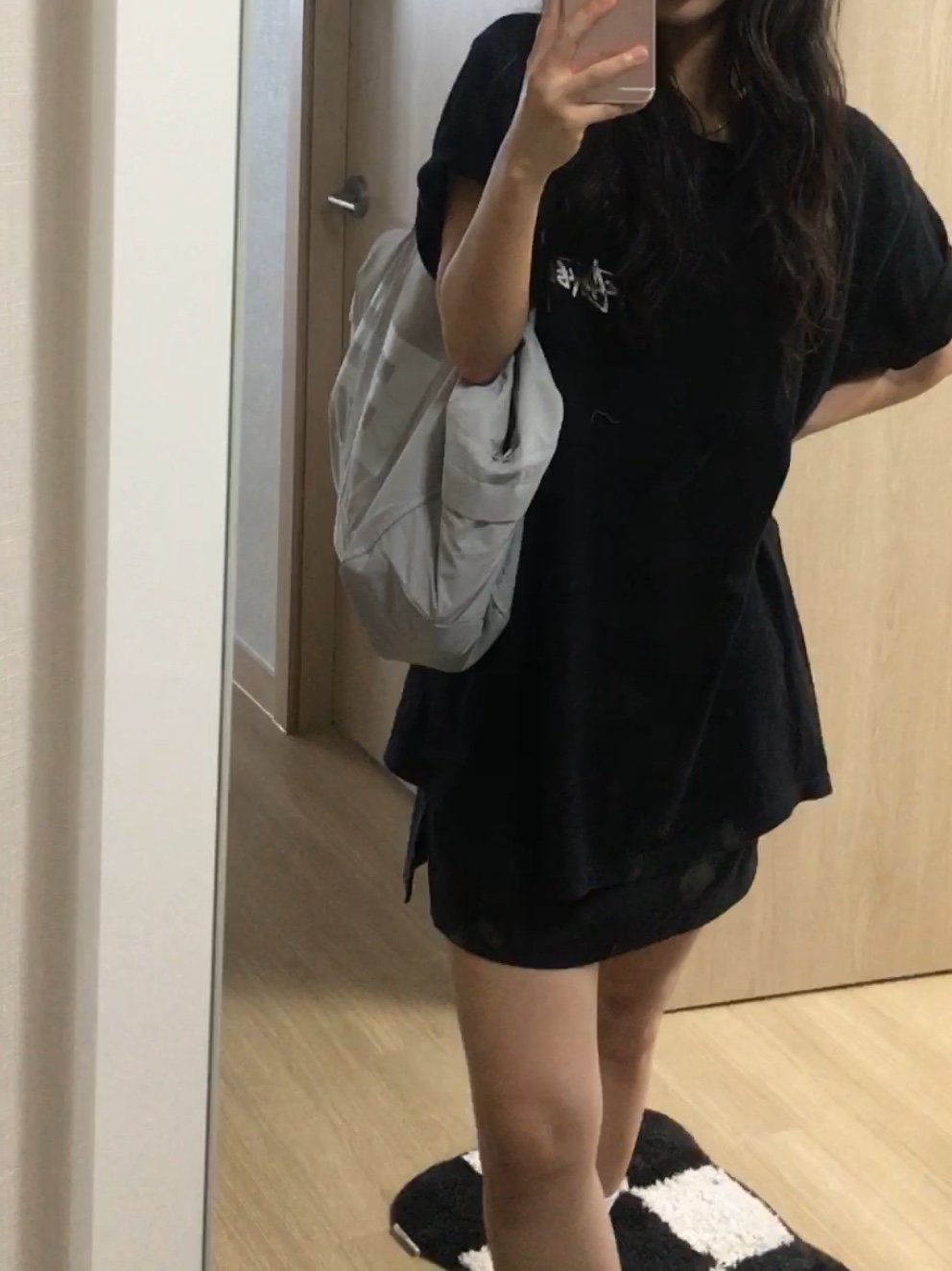 zlzl (@_crush__0n_) 님의 게시물 | KREAM