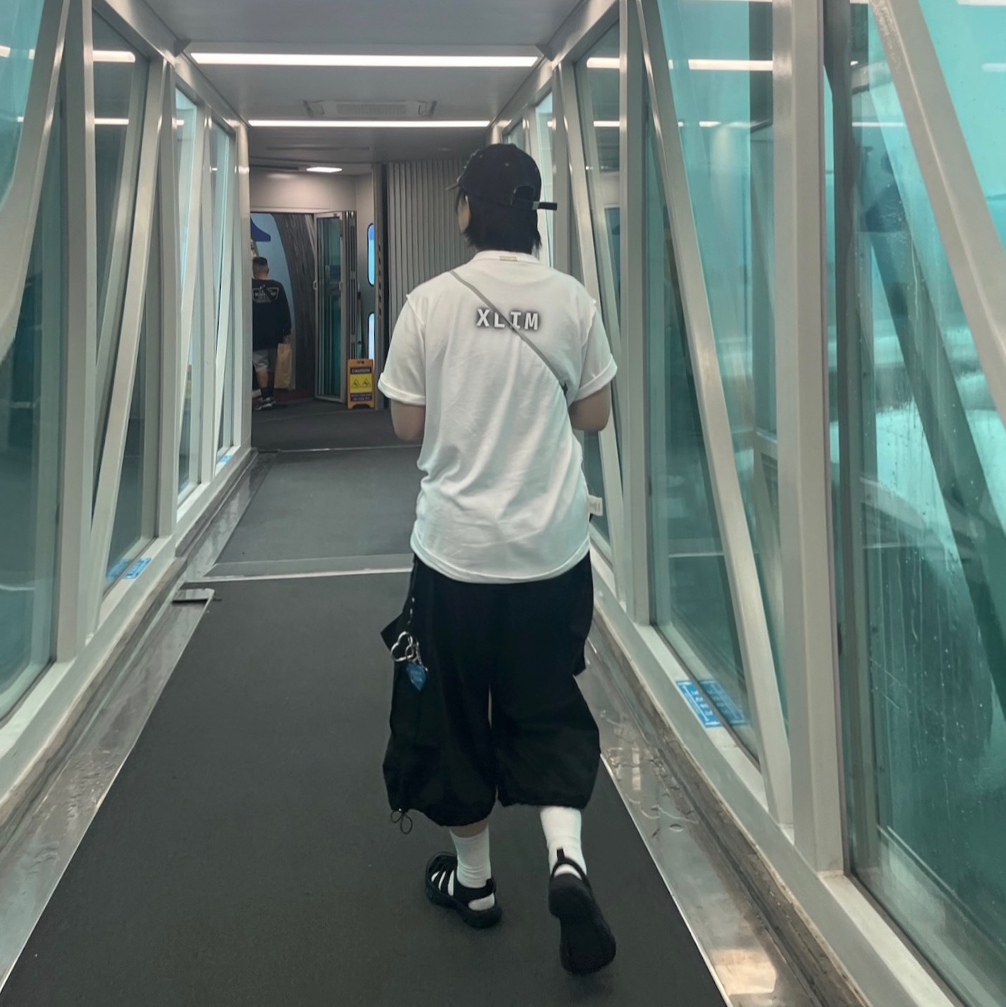 💭 (@bczte) 님의 게시물 | KREAM