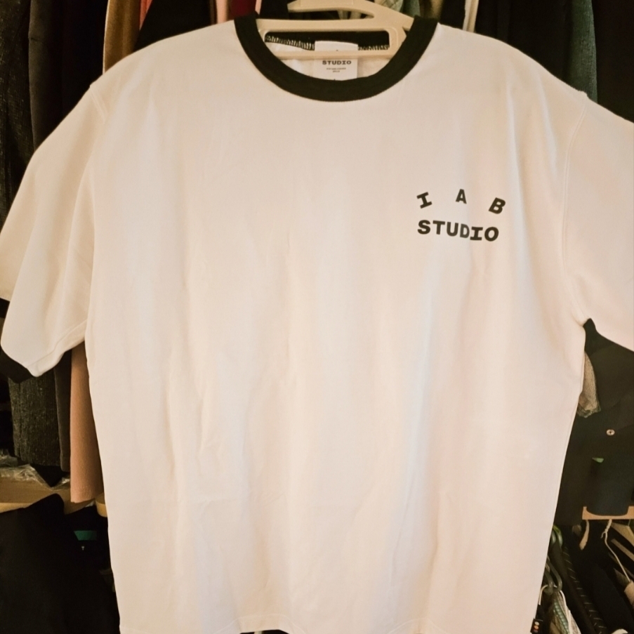 176/74/260 (@b10054) 님의 게시물 | KREAM