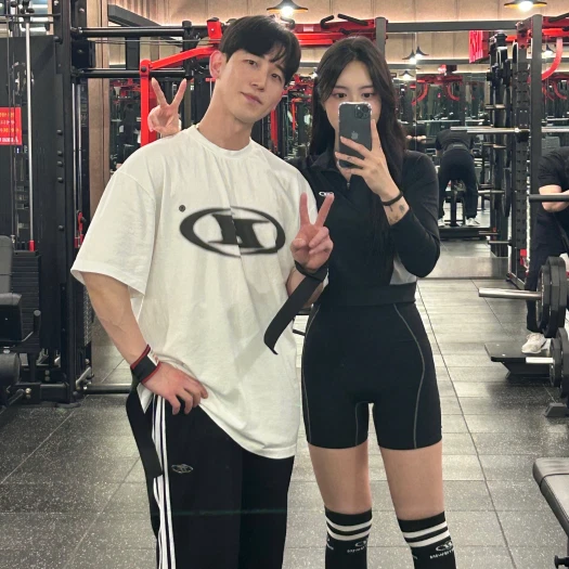 곰탱이 (@hun.__.2) 님의 게시물 | KREAM