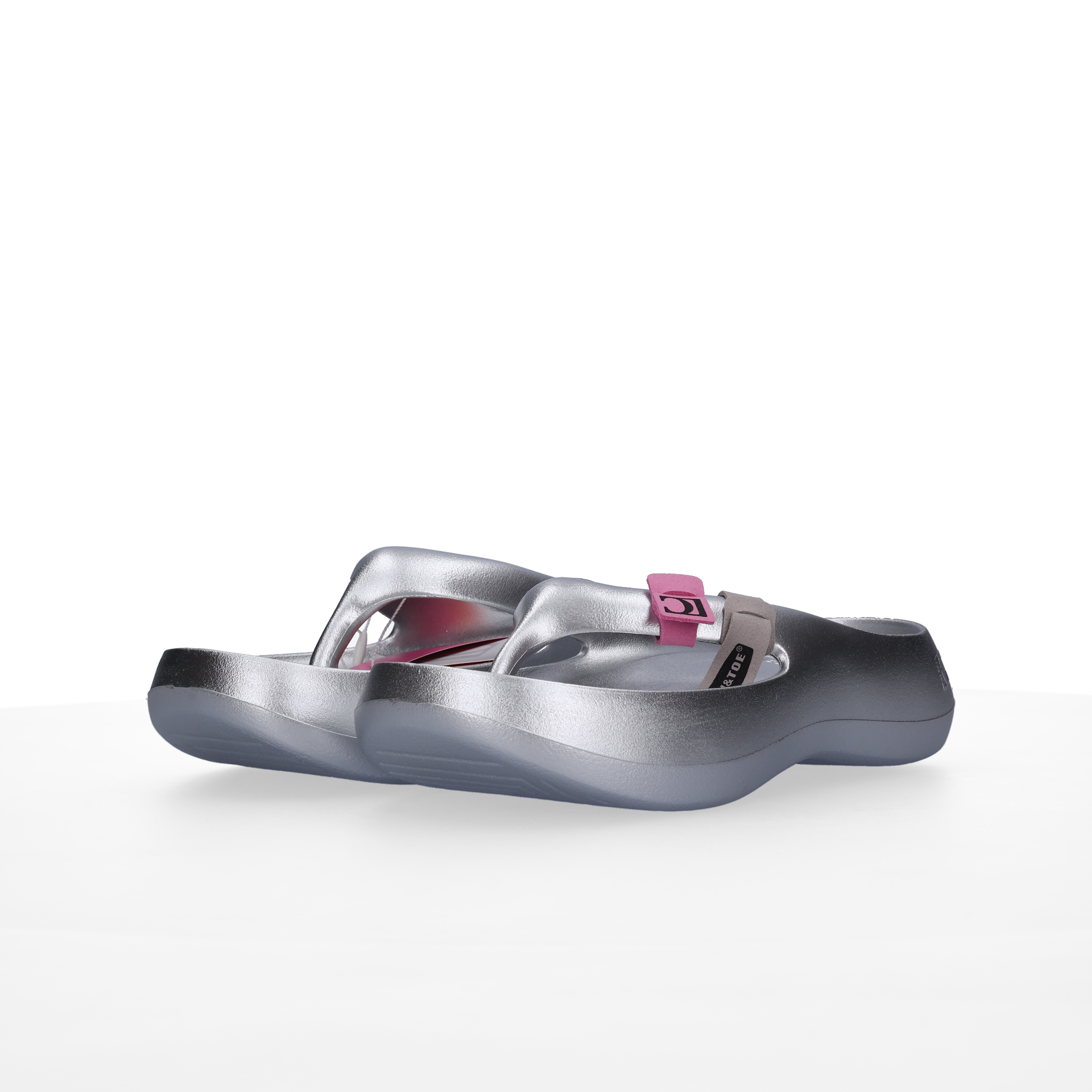 토앤토 x 로우 클래식 플랫폼 플립 플랍 실버 | KREAM