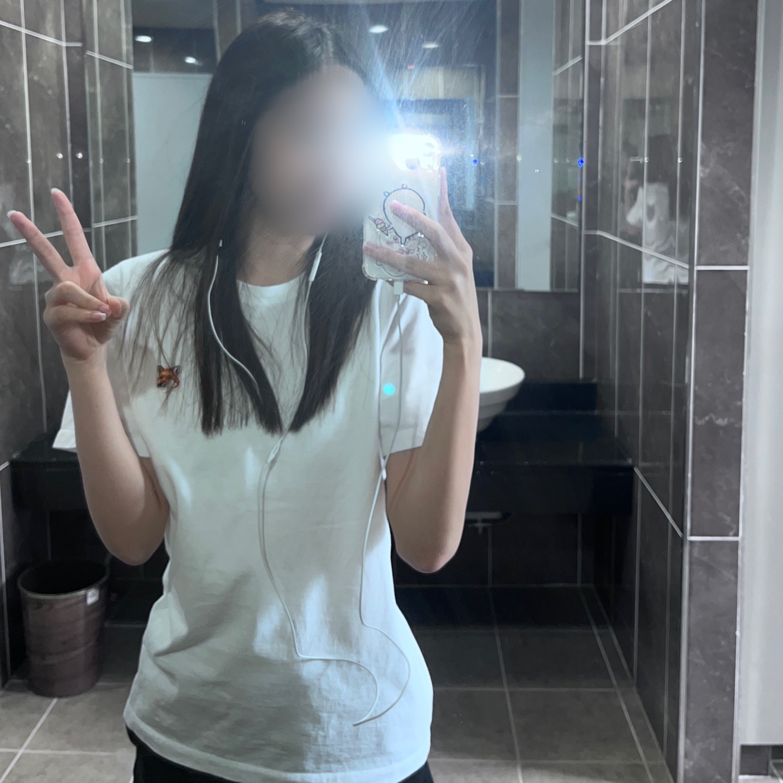 shu (@shu.cherry) 님의 게시물 | KREAM