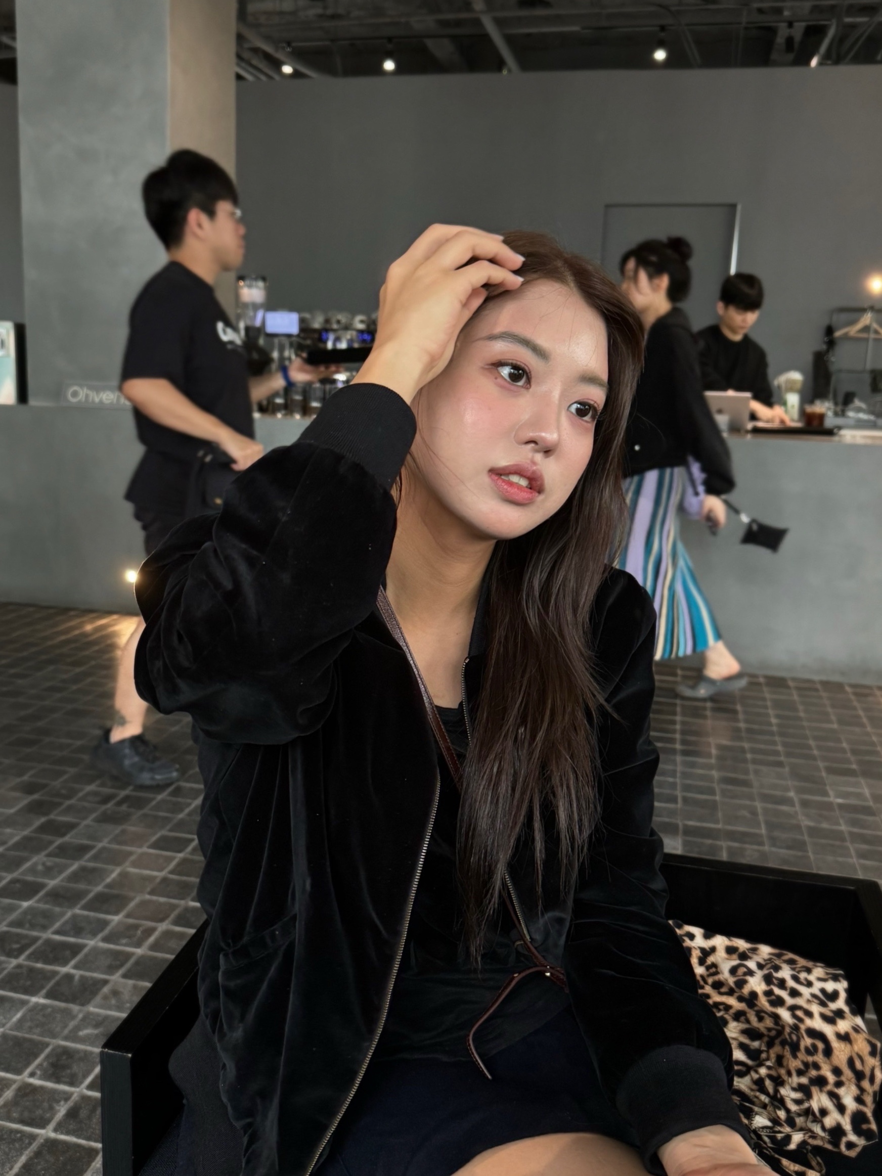 생로랑 뮤직 벨벳 블루종 | KREAM