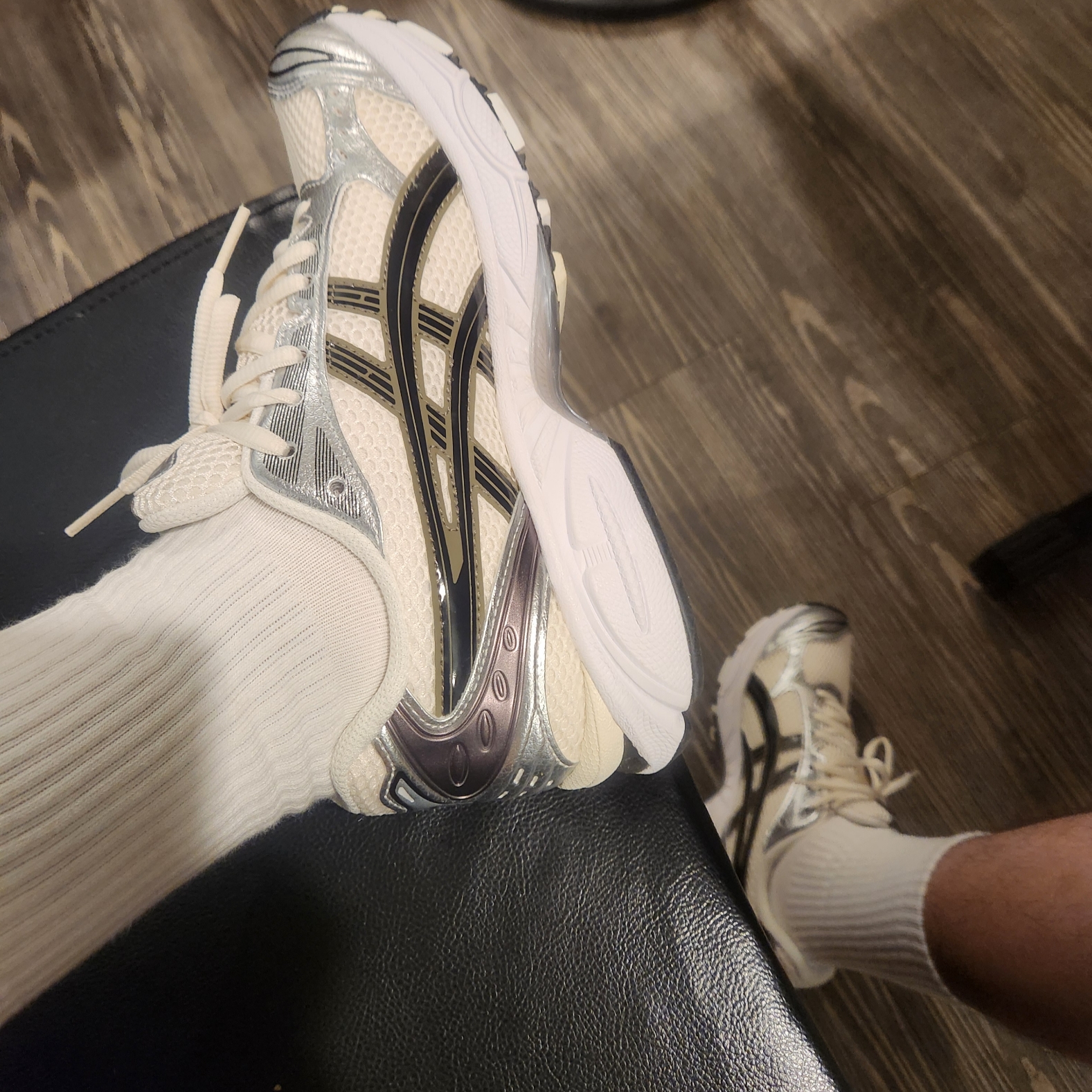 정경훈 (@hashtagyo) 님의 게시물 | KREAM