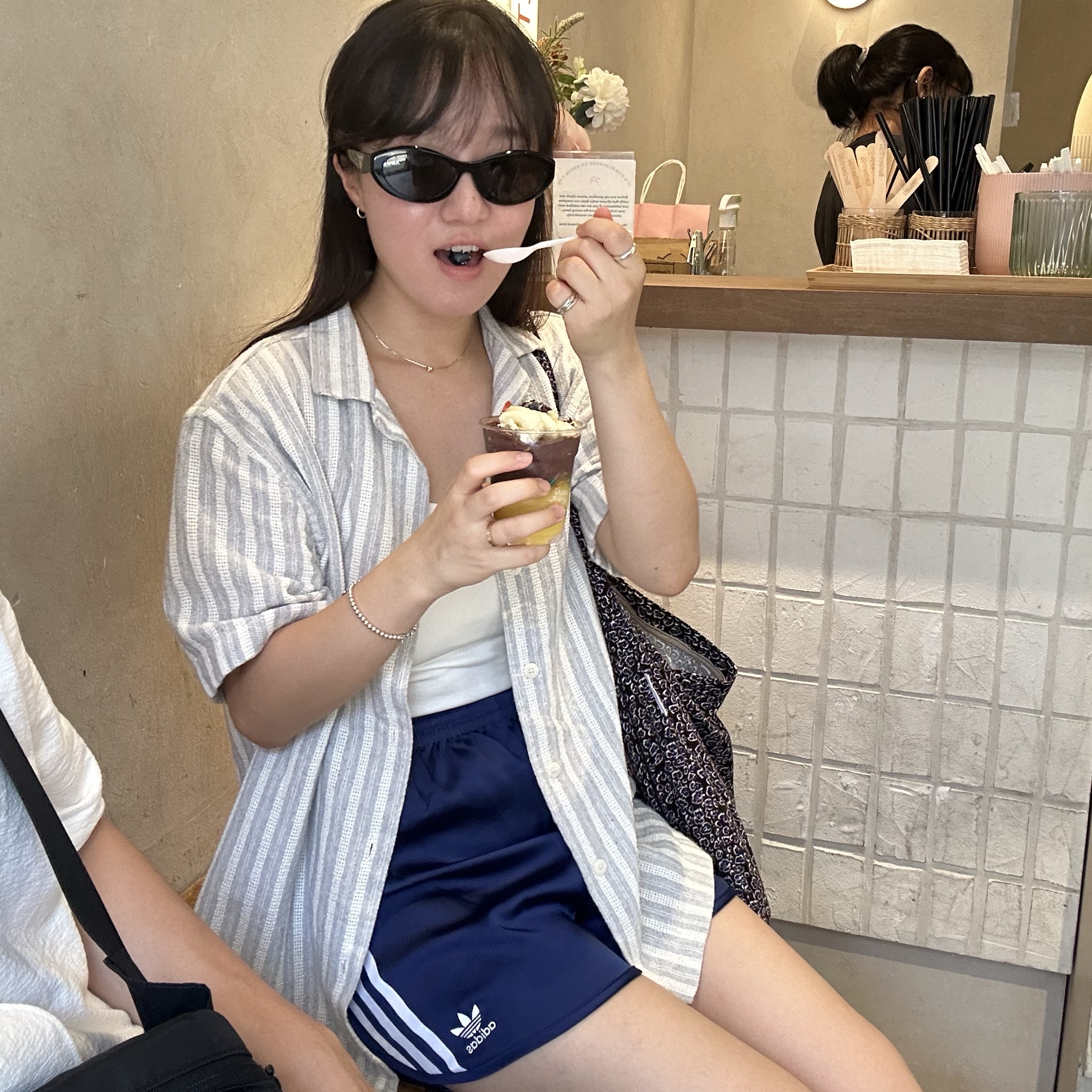 아사이볼 만세 | KREAM