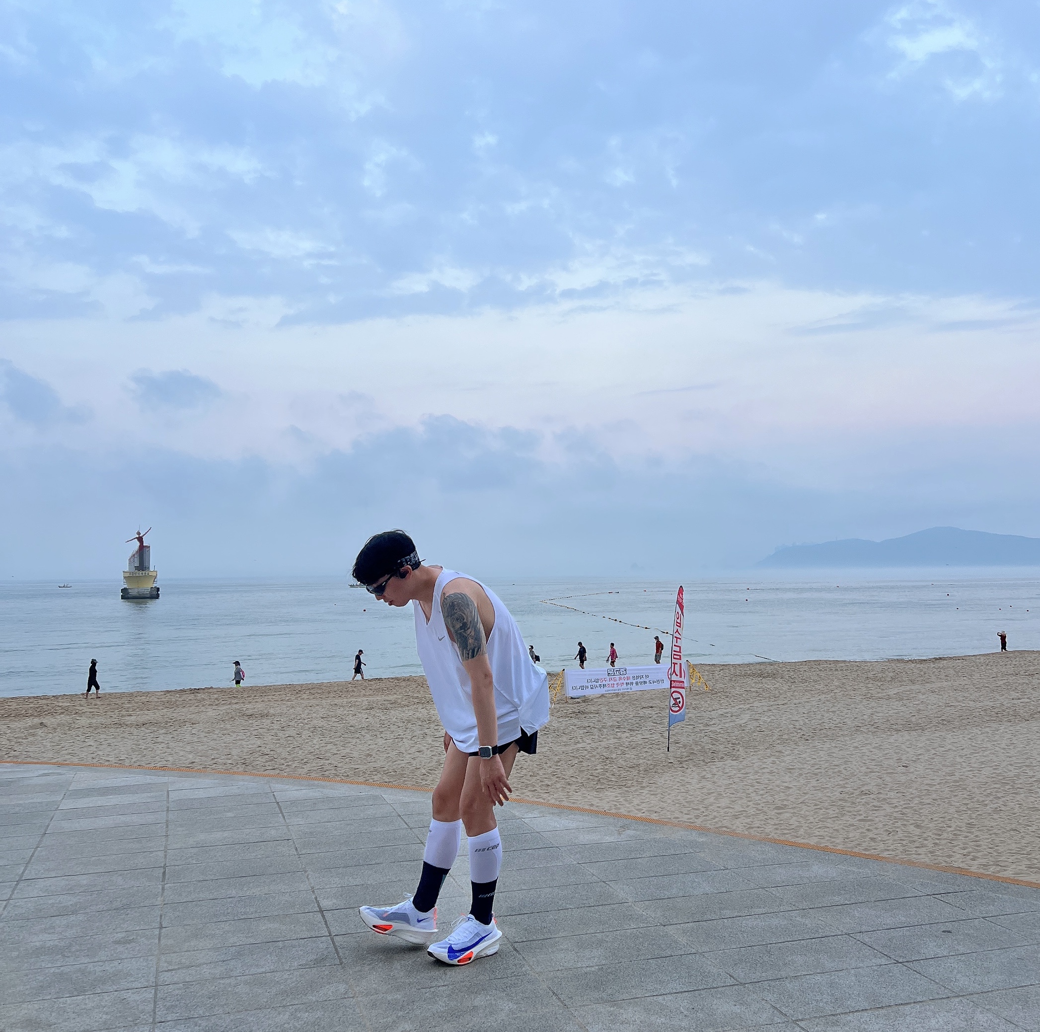 해운대 런닝은 최고야 | KREAM