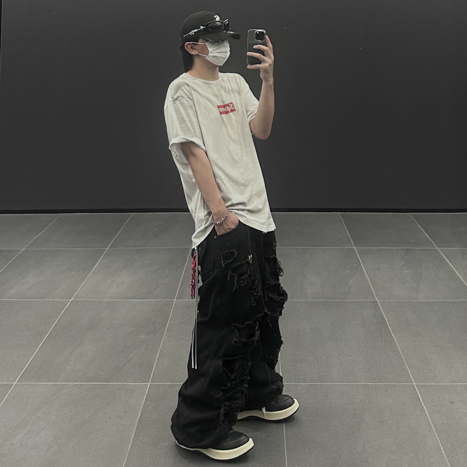 (@ho_jxng) 님의 게시물 | KREAM