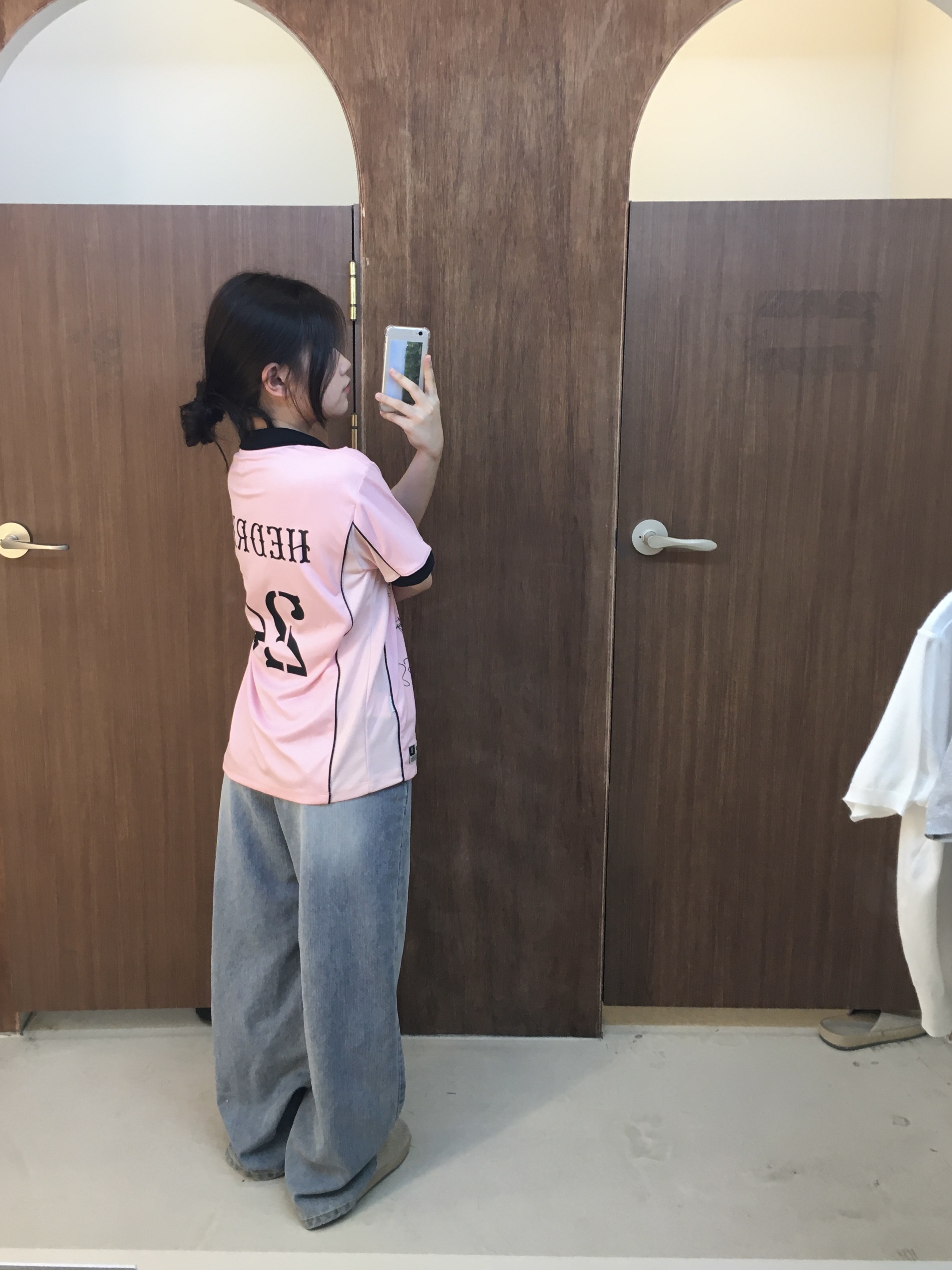 예림 (@yer_1m) 님의 게시물 | KREAM