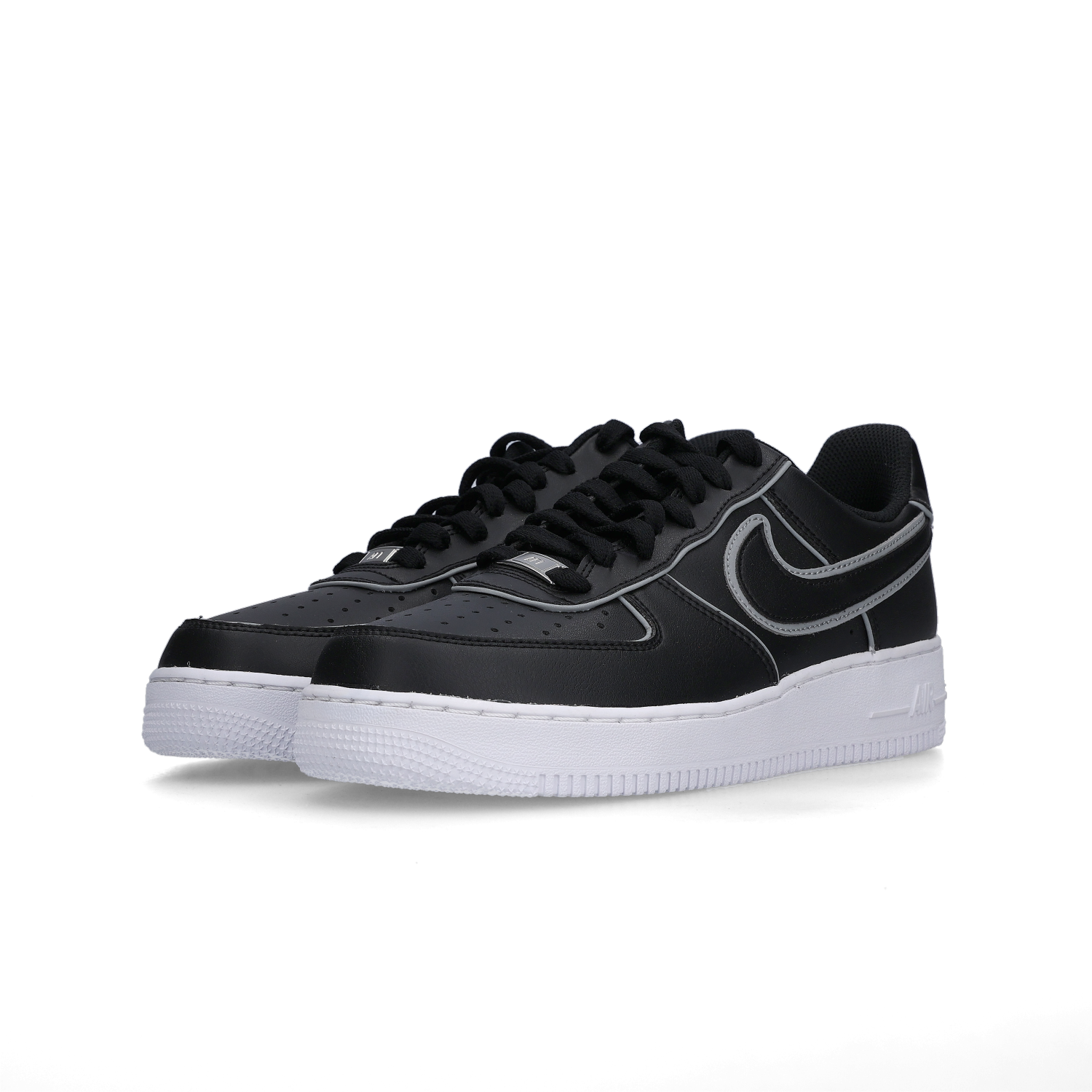 나이키 에어포스 1 '07 LV8 블랙 화이트 | KREAM