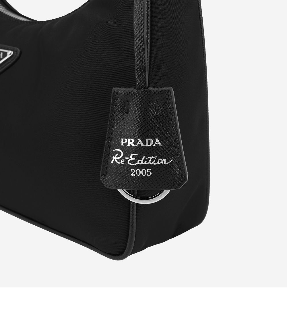 프라다 리에디션 2005 사피아노 트리밍 리나일론 호보백 블랙 | Prada | KREAM