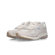 뉴발란스 2002R 화이트 아이보리 | New Balance | KREAM
