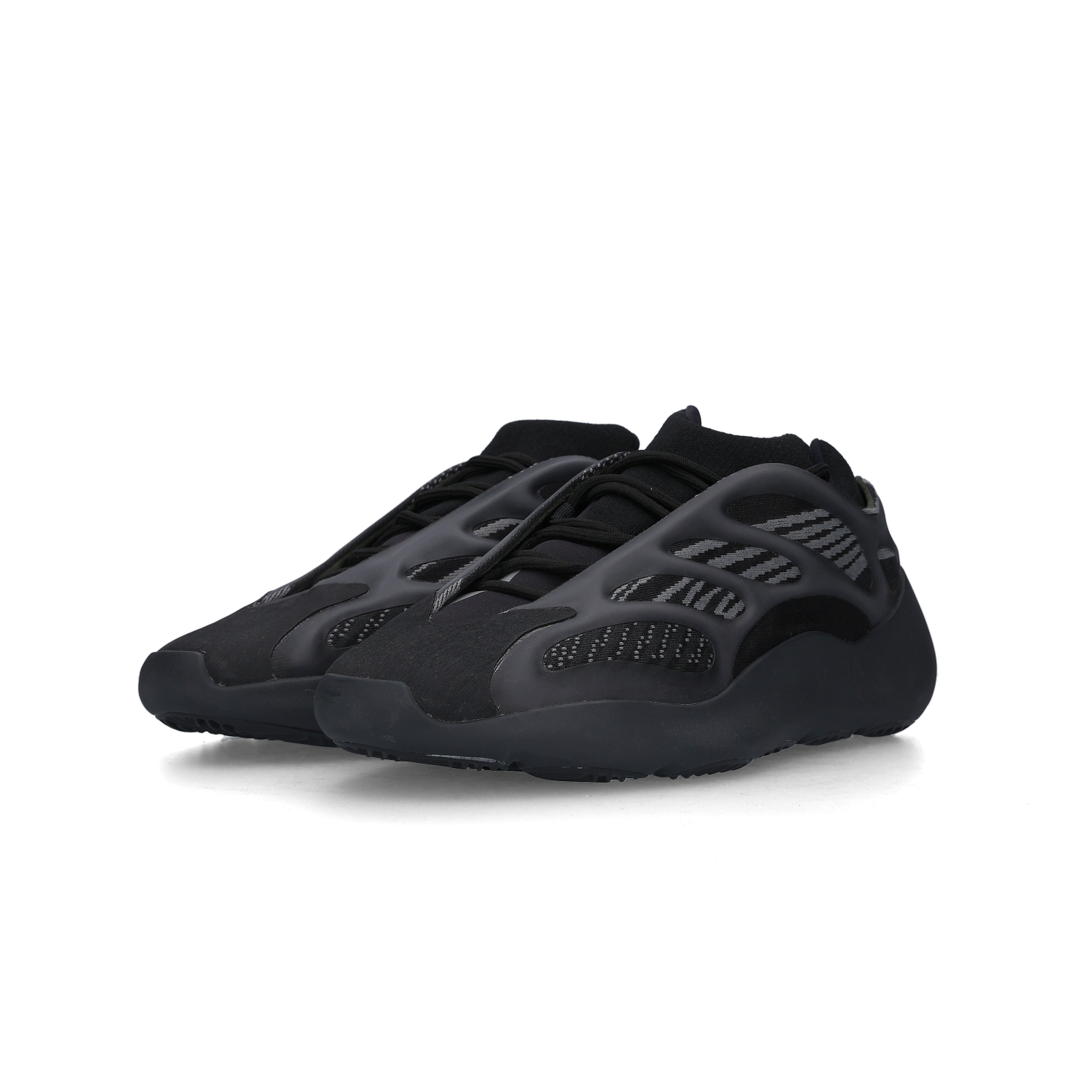 아디다스 이지 700 V3 알바 | KREAM