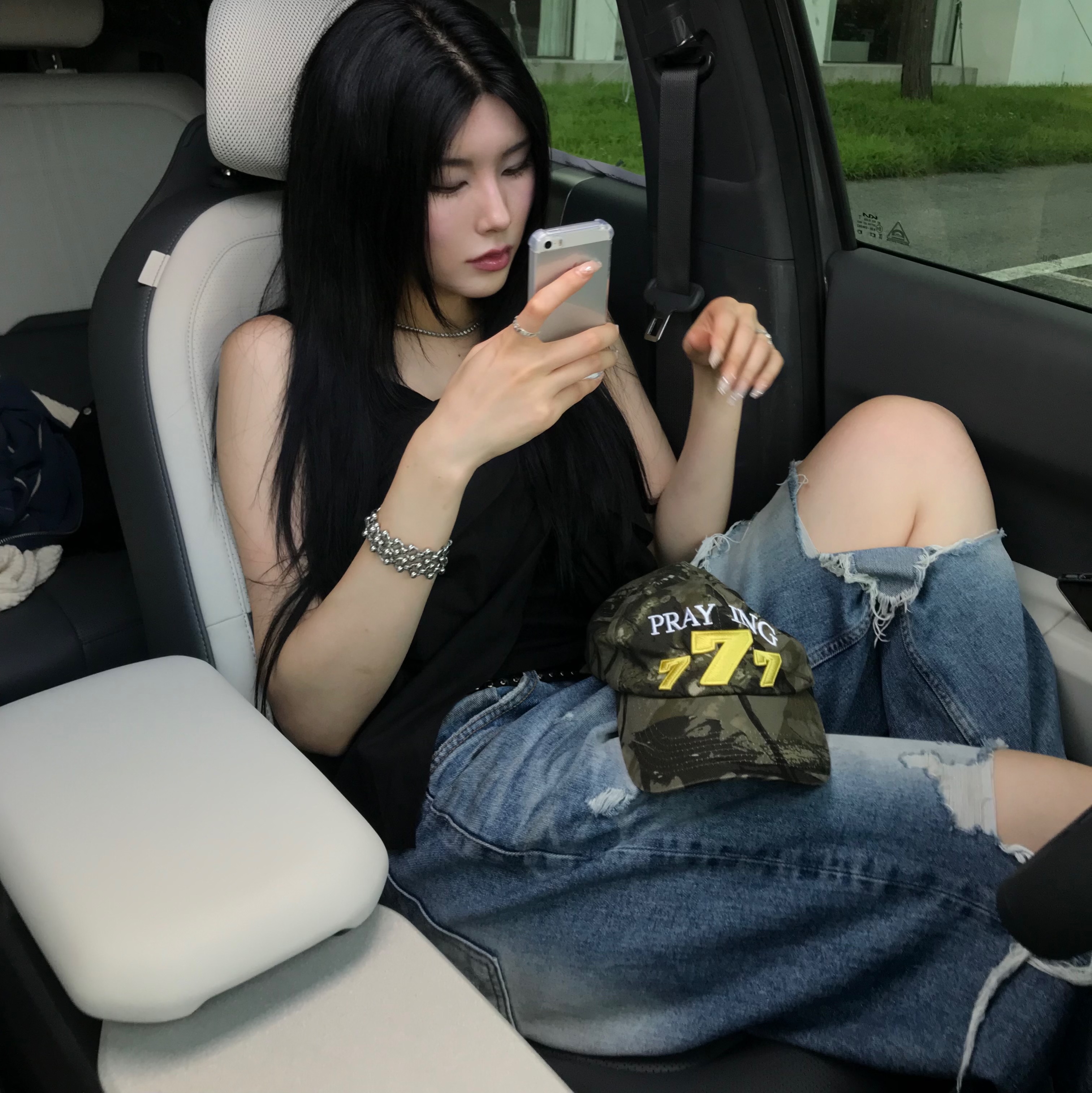 매매 (@fruiting__) 님의 게시물 | KREAM