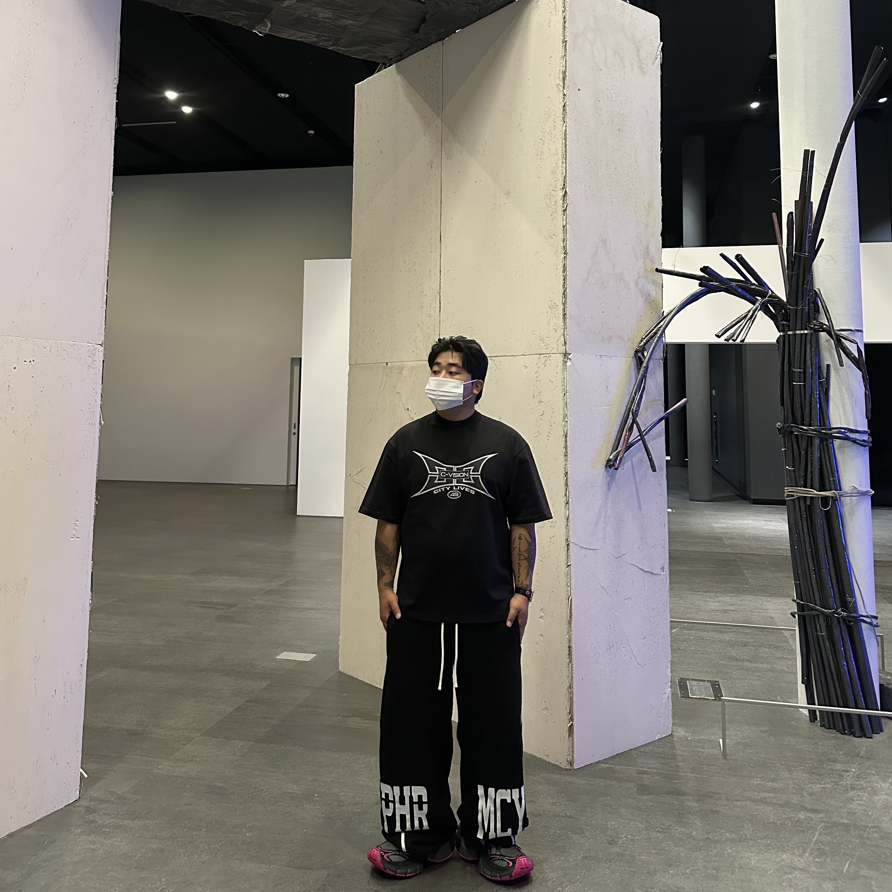 함성민 (@seoung__0) 님의 게시물 | KREAM