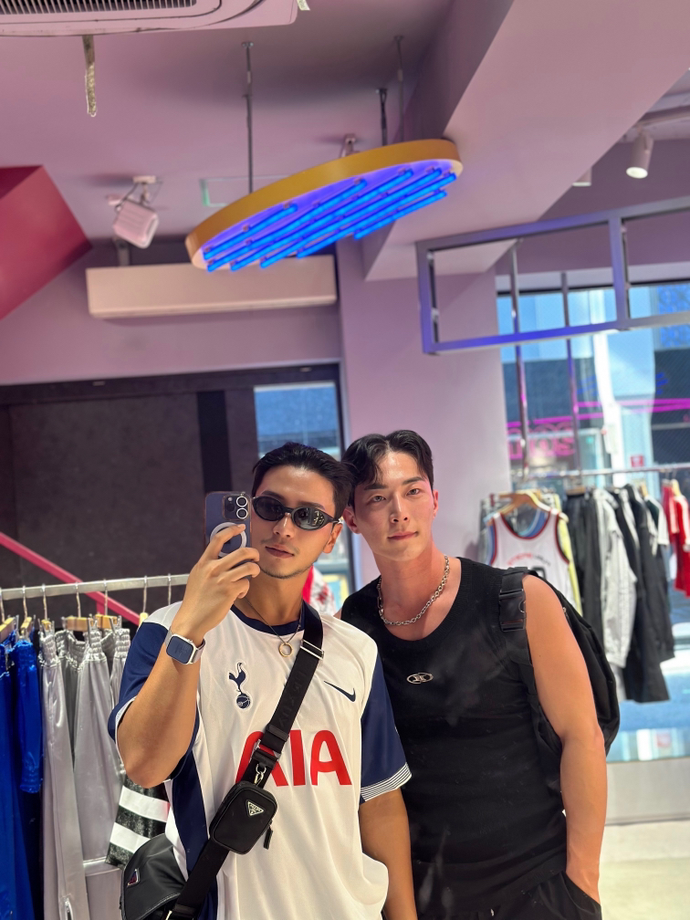 jjj (@iridol_go) 님의 게시물 | KREAM