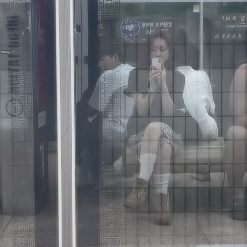 이지혜 (@_____easy____) 님의 게시물 | KREAM