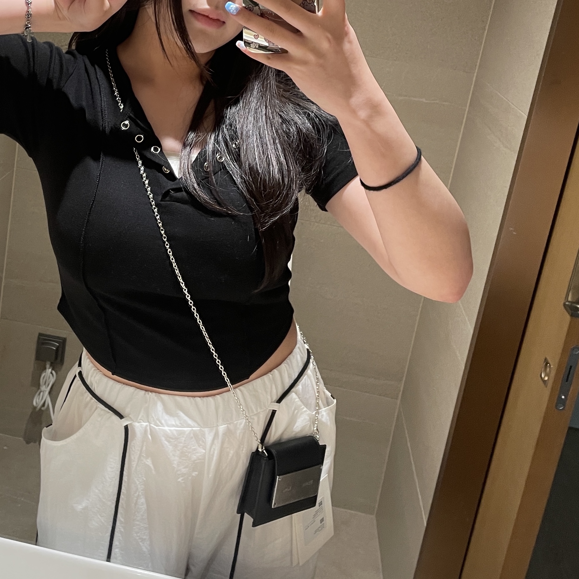 마뗑킴 입문템☁️🖤 | KREAM