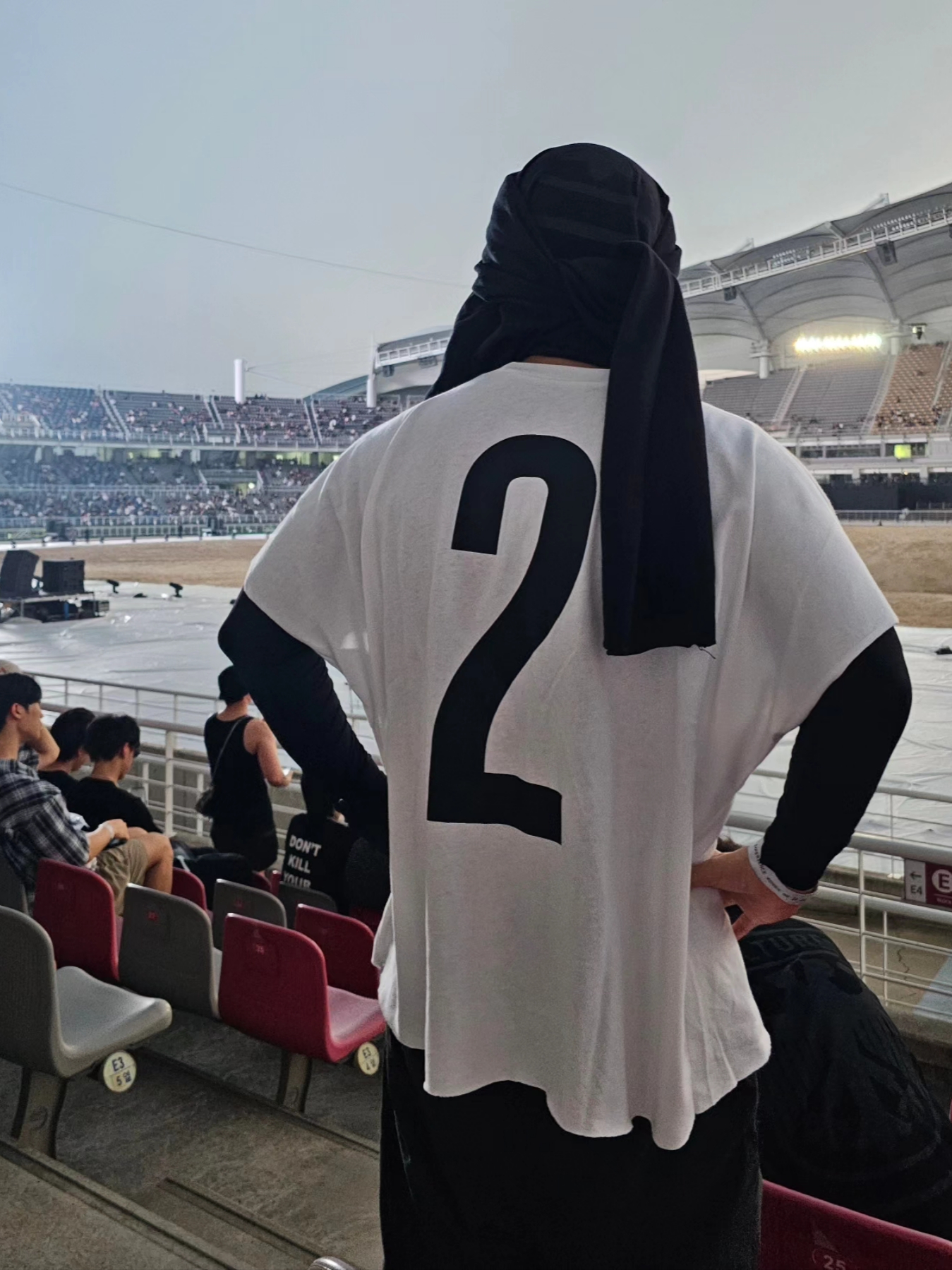 (@s3okwon) 님의 게시물 | KREAM