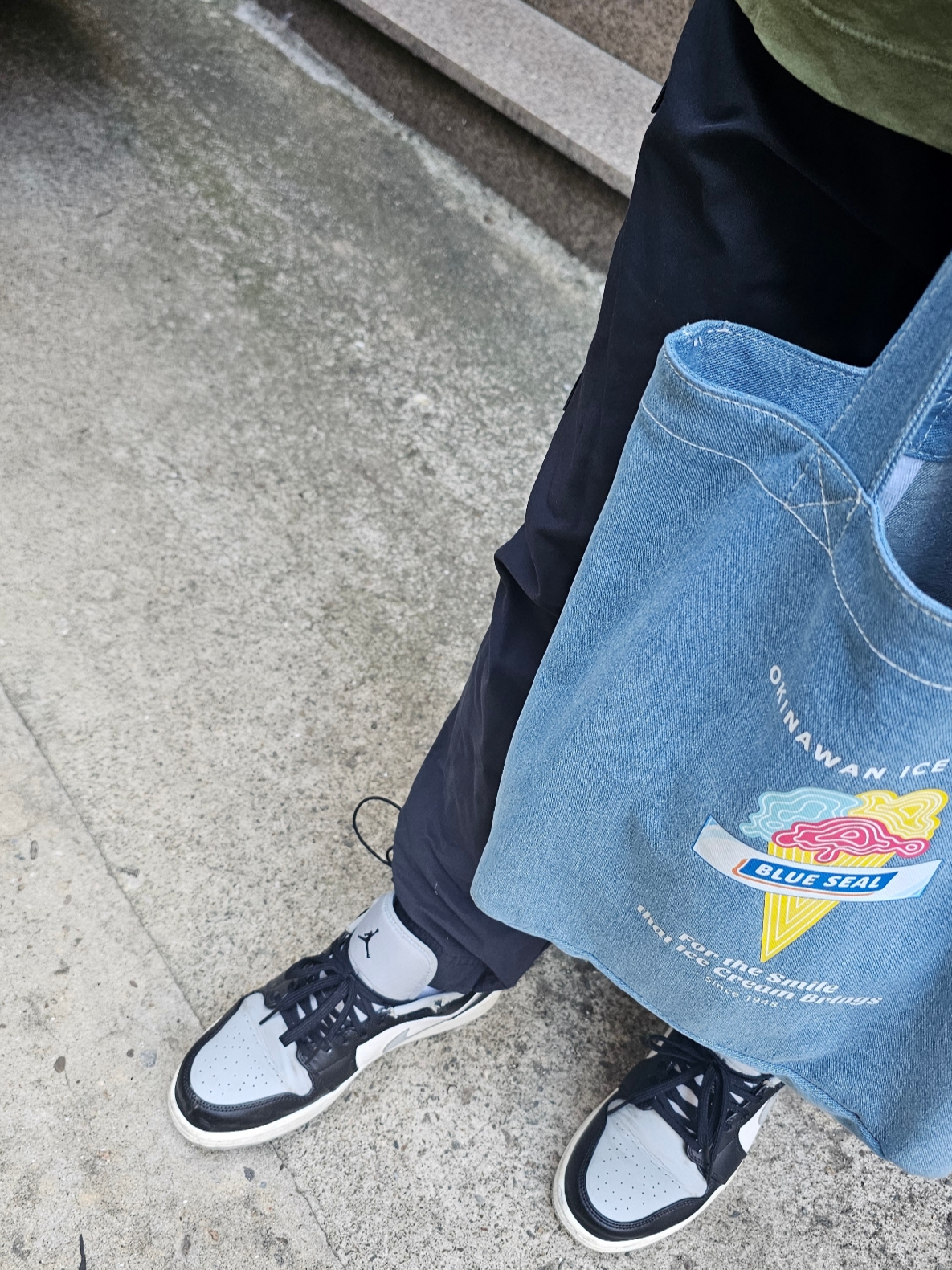 럽디베베 (@dooho14) 님의 게시물 | KREAM