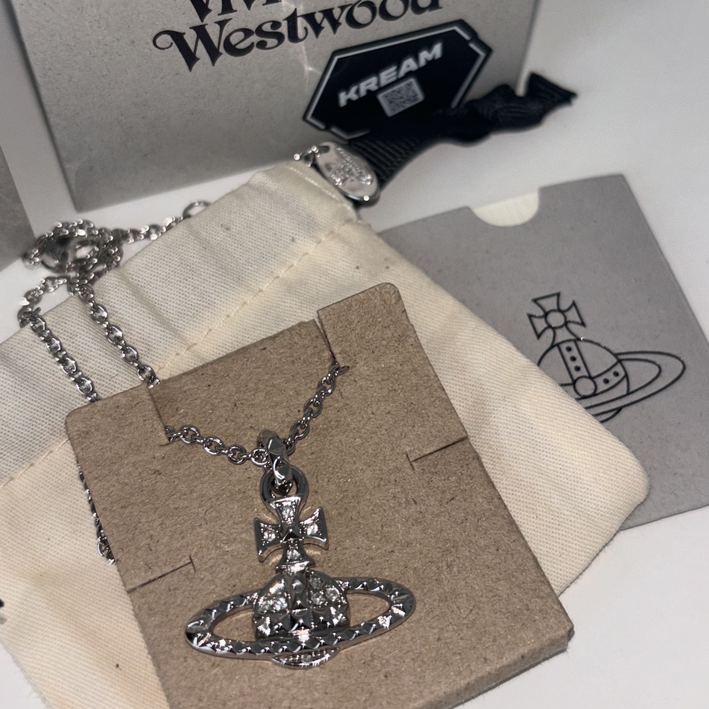 (@h_xeon_) 님의 게시물 | KREAM