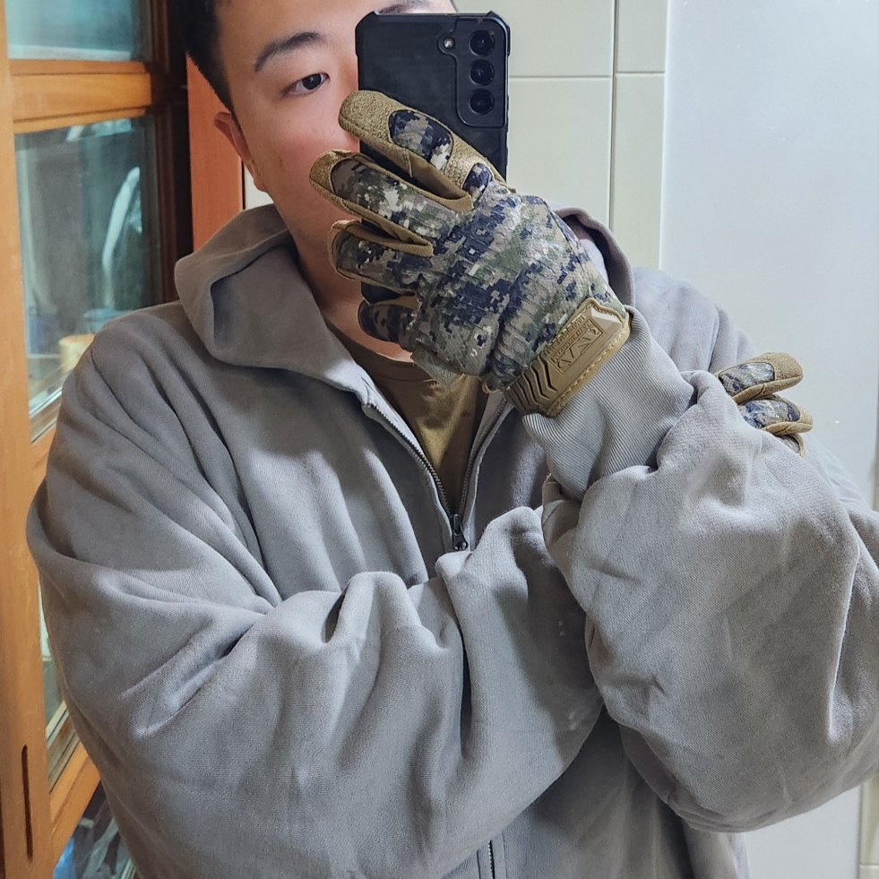 ye가 된 느낌 | KREAM