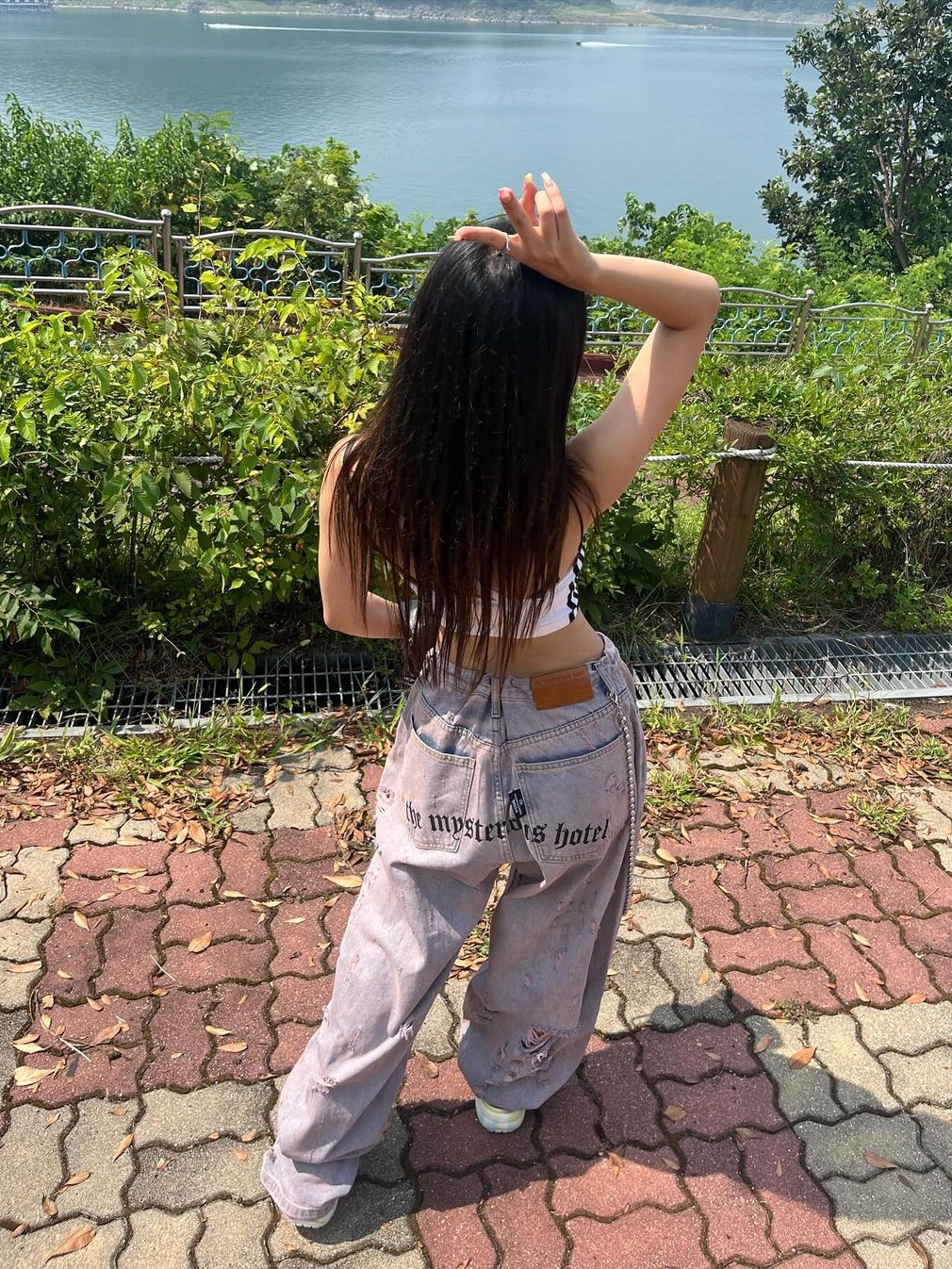 oneul.codi (@oneul.codi) 님의 게시물 | KREAM