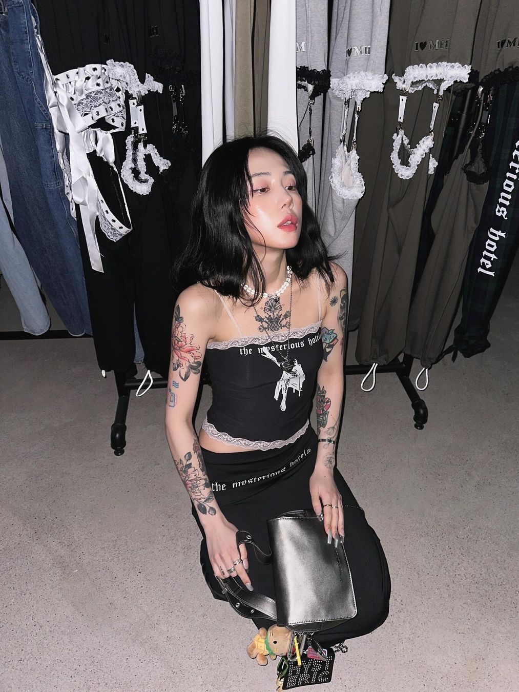 oneul.codi (@oneul.codi) 님의 게시물 | KREAM