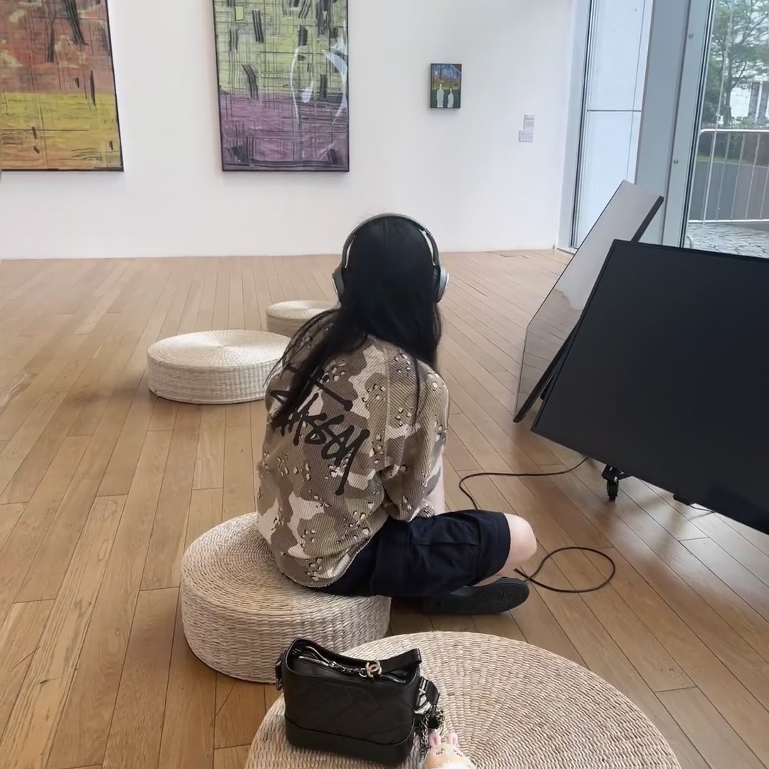 Grey (@luck.gr.ey) 님의 게시물 | KREAM