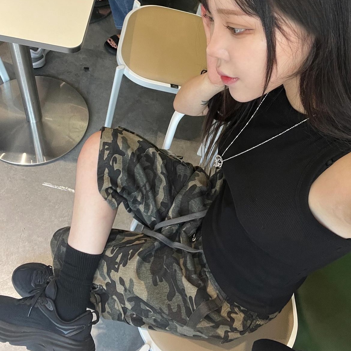 밈주 (@mim_mio) 님의 게시물 | KREAM