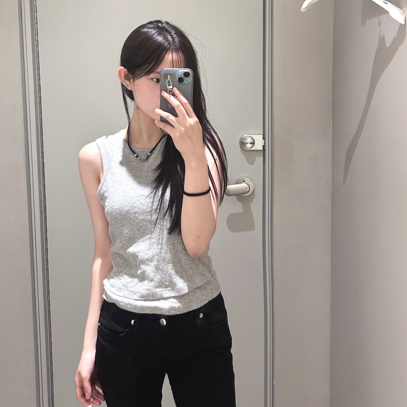 seojin (@jjin__e) 님의 게시물 | KREAM