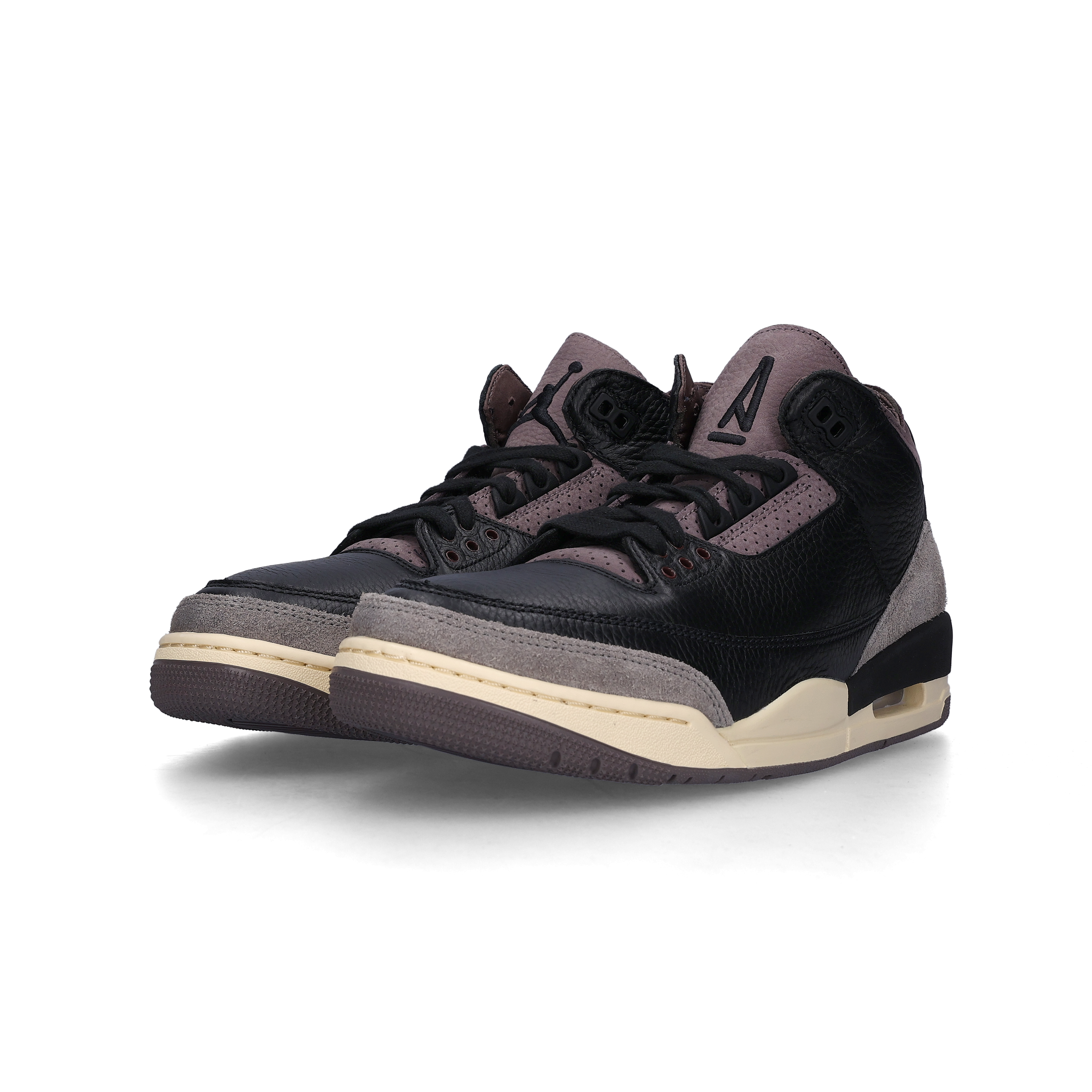 (W) 조던 3 x 아 마 마니에르 레트로 OG SP 블랙 앤 플랫 퓨터 | KREAM