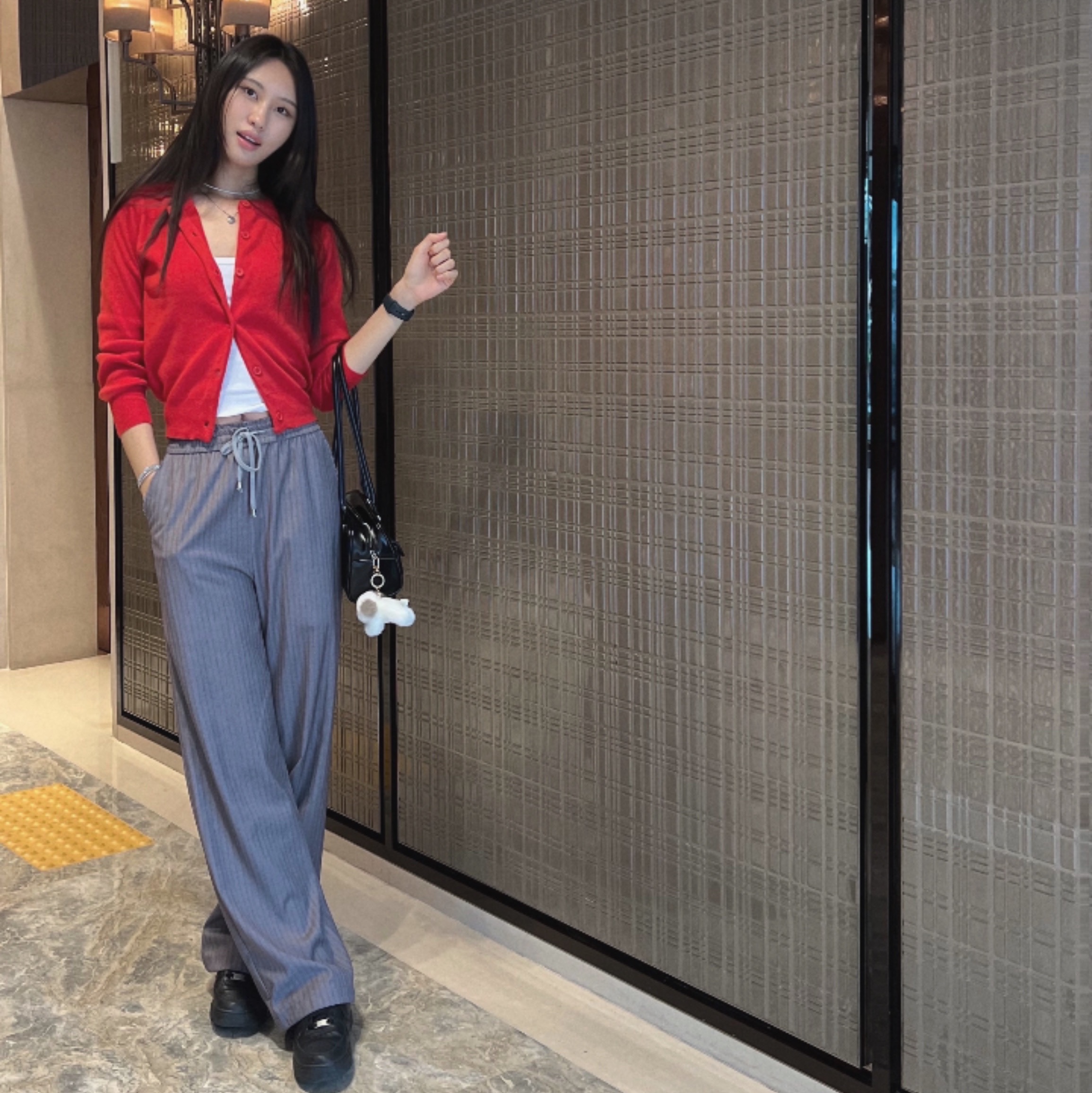 지연 (@jjiiyon) 님의 게시물 | KREAM