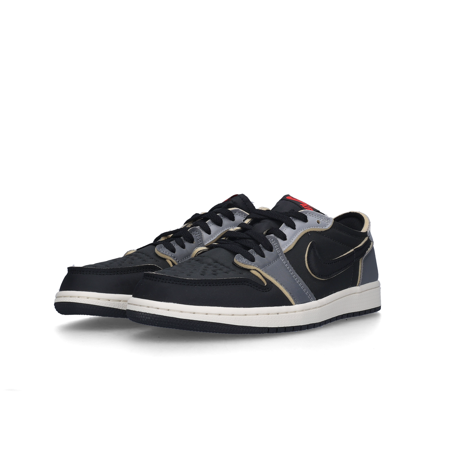 조던 1 레트로 로우 OG EX 블랙 앤 스모크 그레이 | KREAM