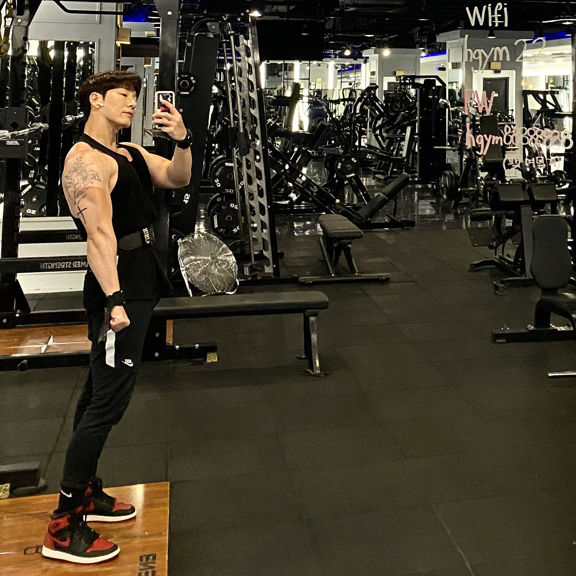 승주 (@seung__j00) 님의 게시물 | KREAM