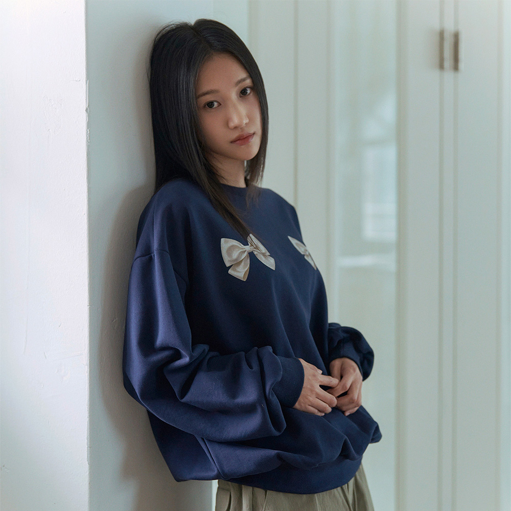 에프에이디 투 리본 스웨트셔츠 네이비 | FAD | KREAM