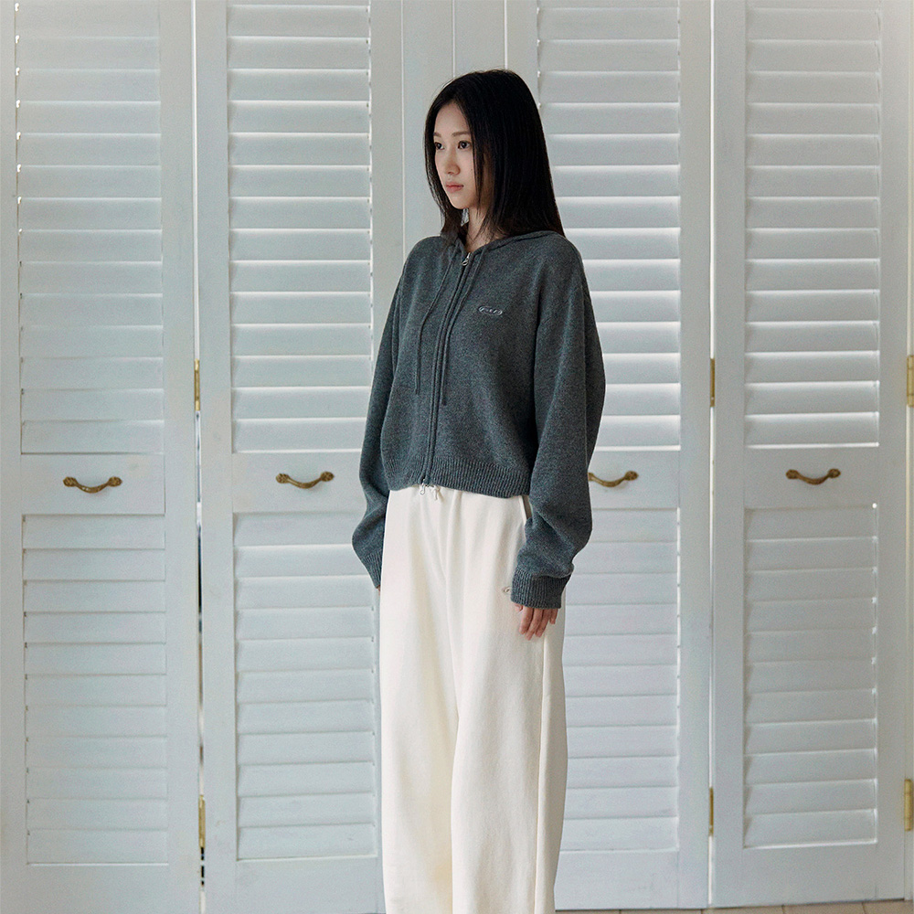 에프에이디 니트 크롭 후드 집업 차콜 | FAD | KREAM