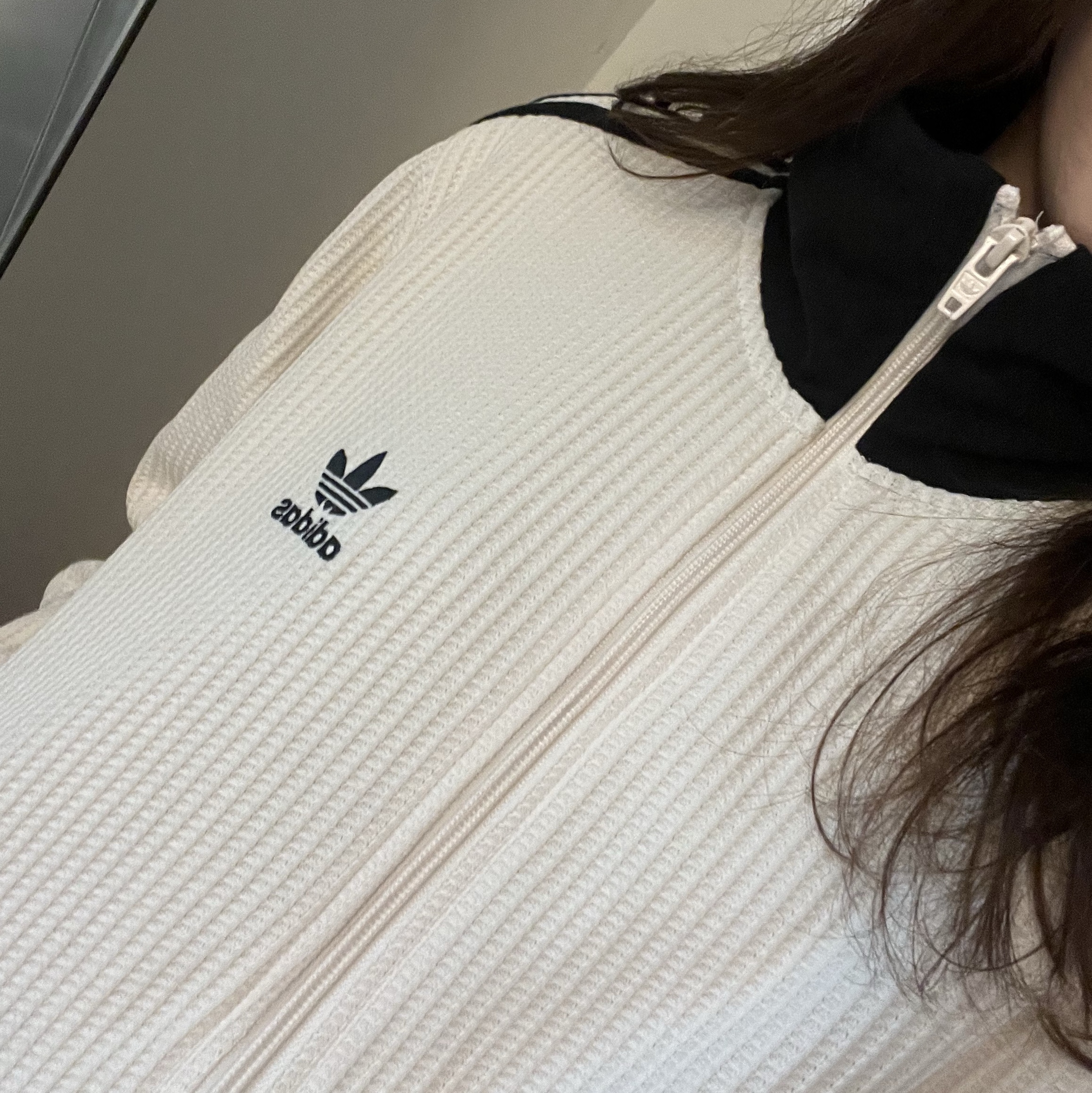 검정보다 500배 더 이뻐요 | KREAM