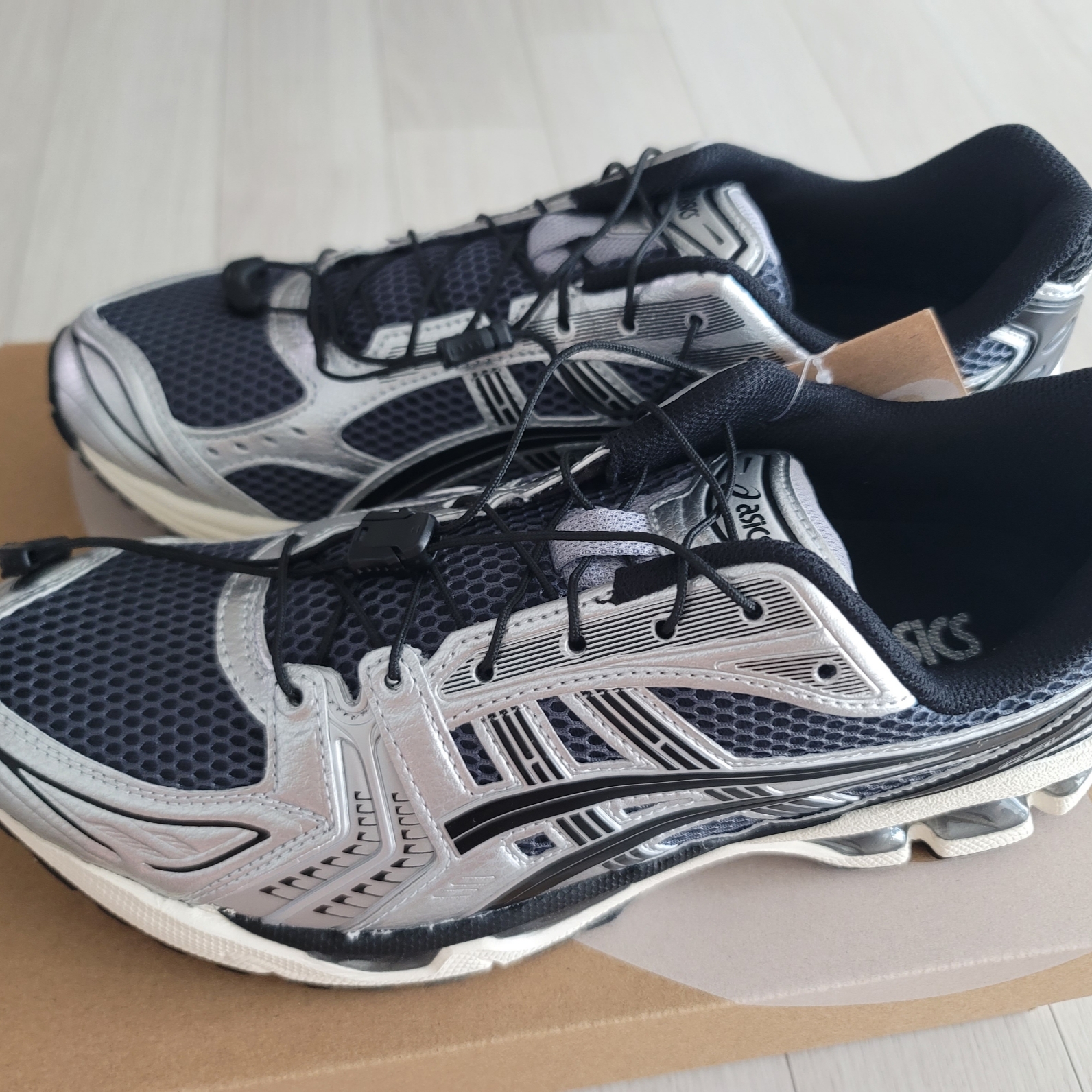 지삽 (@4lz9x5) 님의 게시물 | KREAM