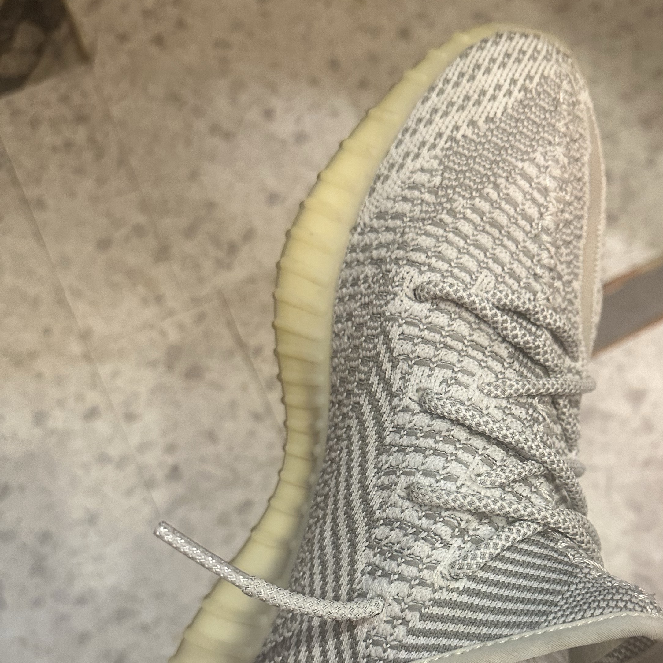 뿅 (@overrrun) 님의 게시물 | KREAM