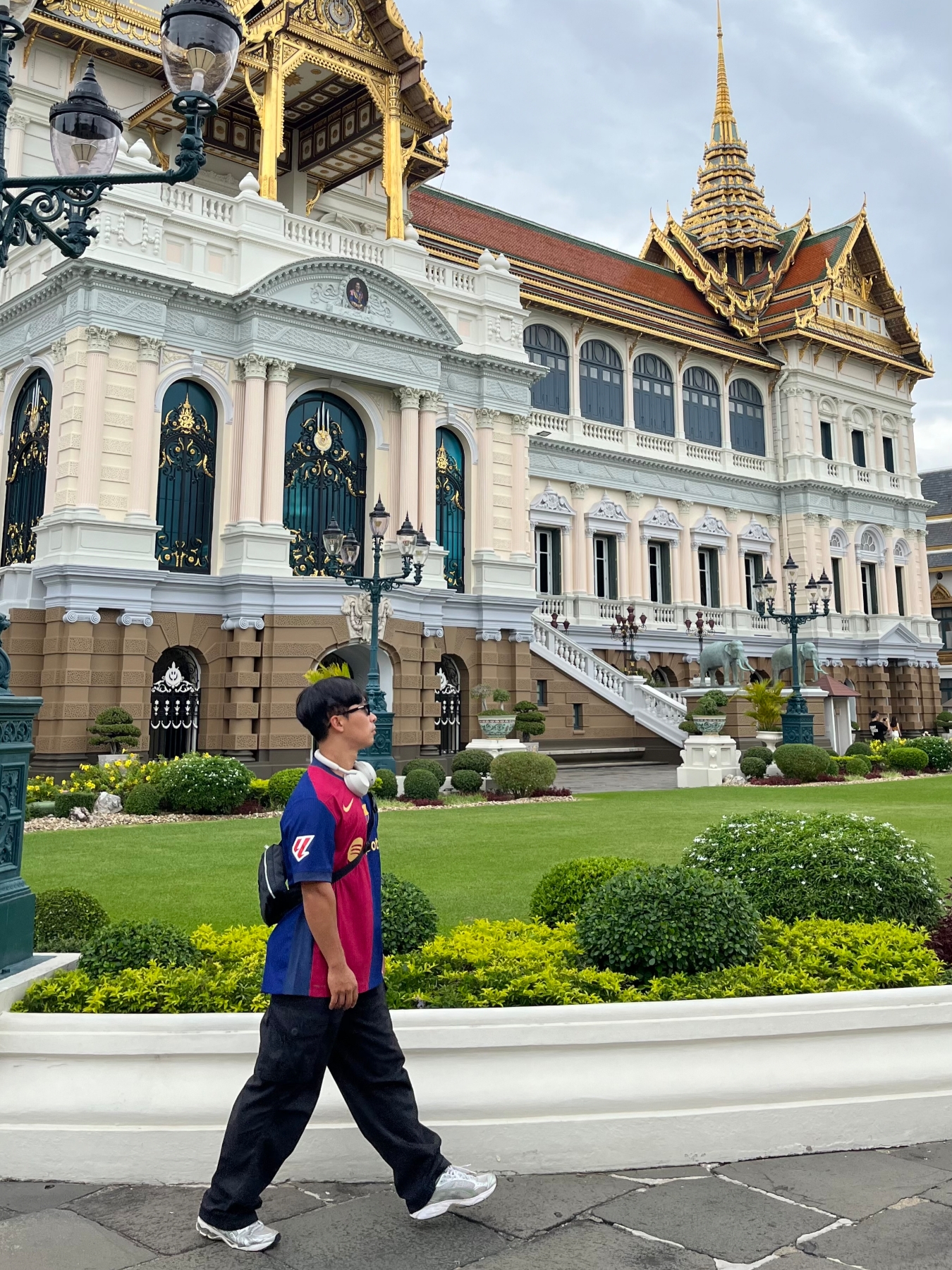 바르샤 어센틱 adv in 방콕 | KREAM